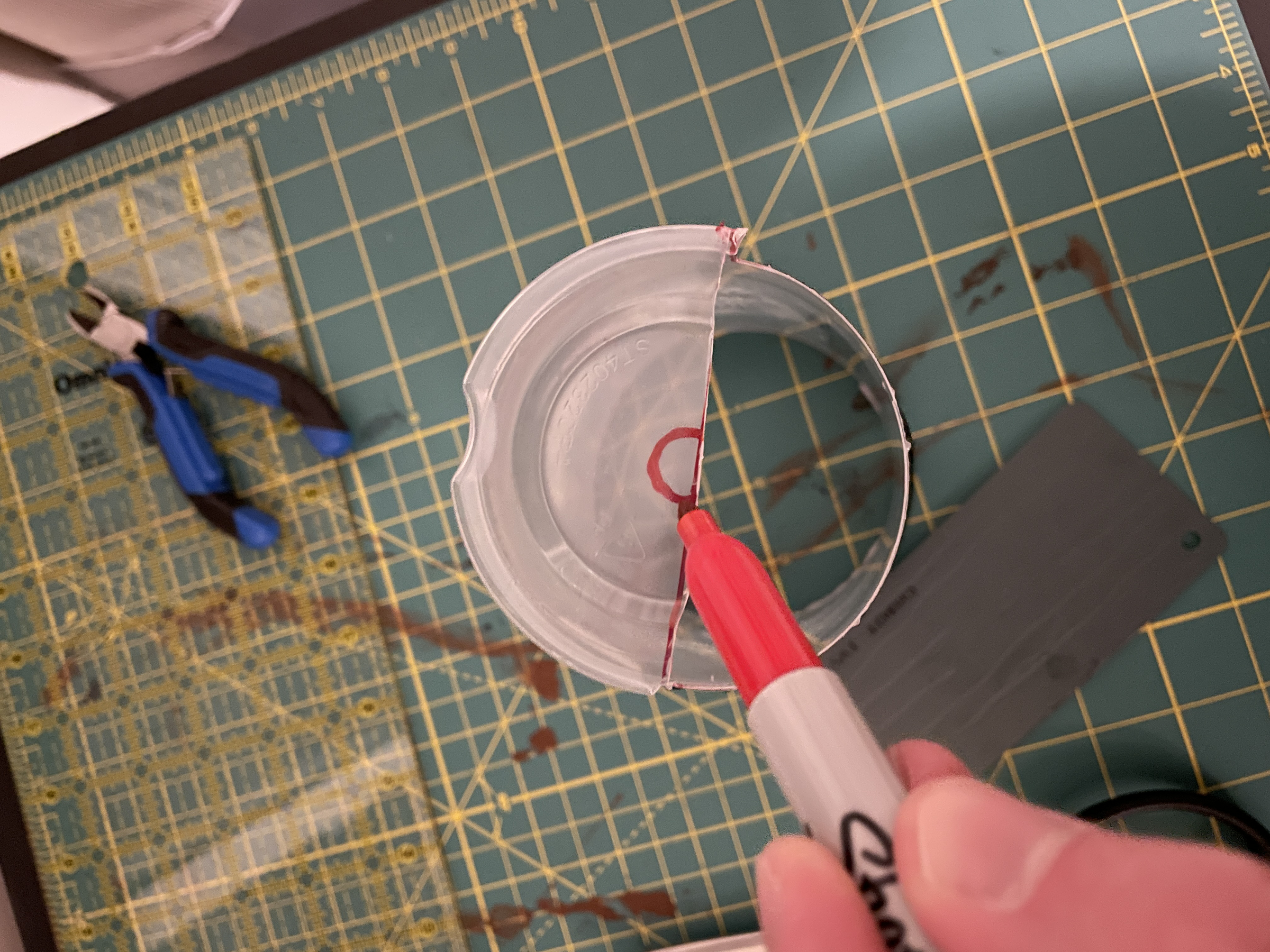 How to Make a DIY Drill Powered Salt Spreader! : 5 Steps - Instructables