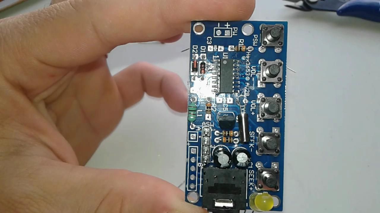 HOW TO MAKE FM RADIO RECEIVER AT HOME : 6 Steps - Instructables