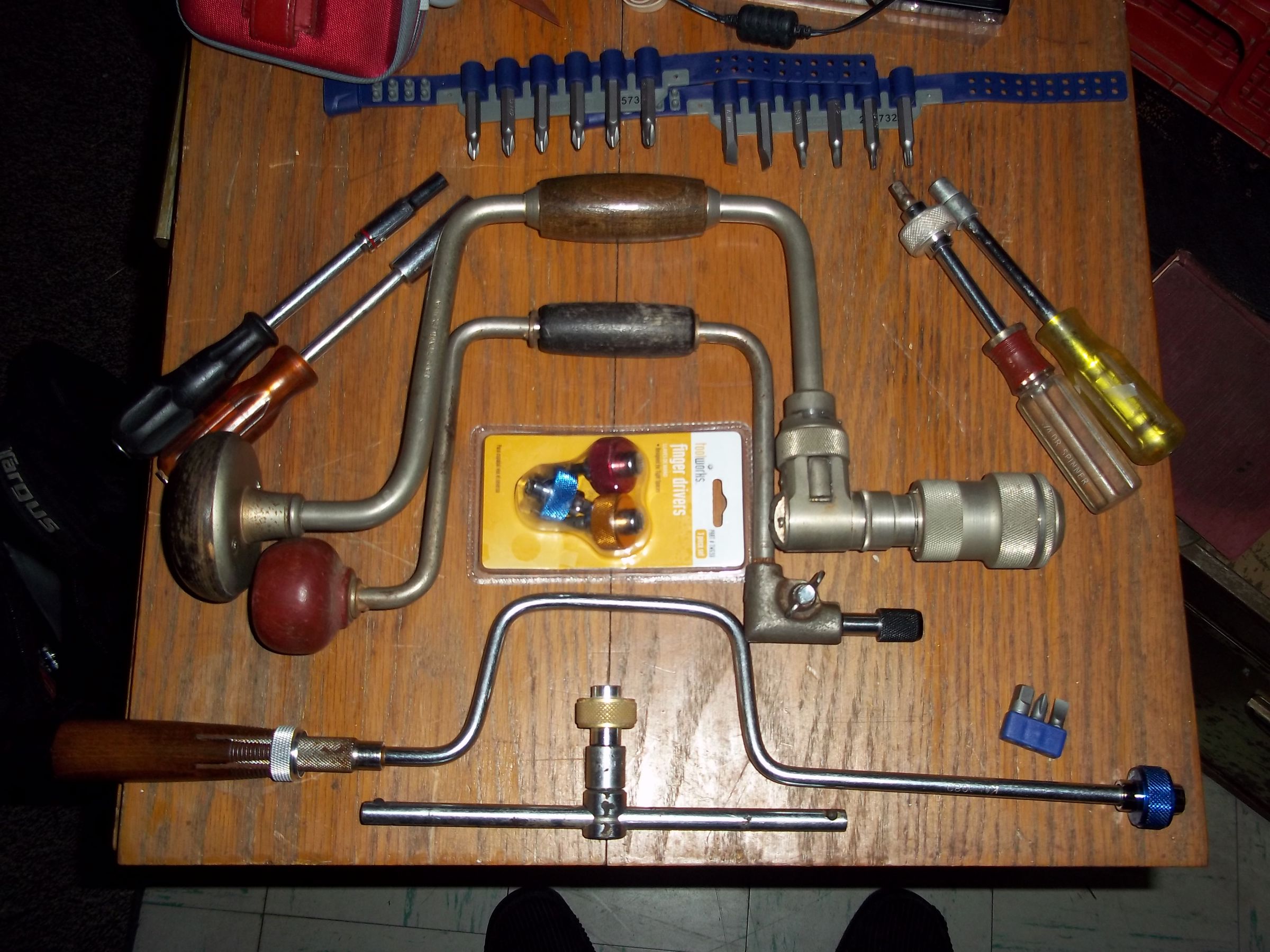 Make a Manual Power Screwdriver - Instructables