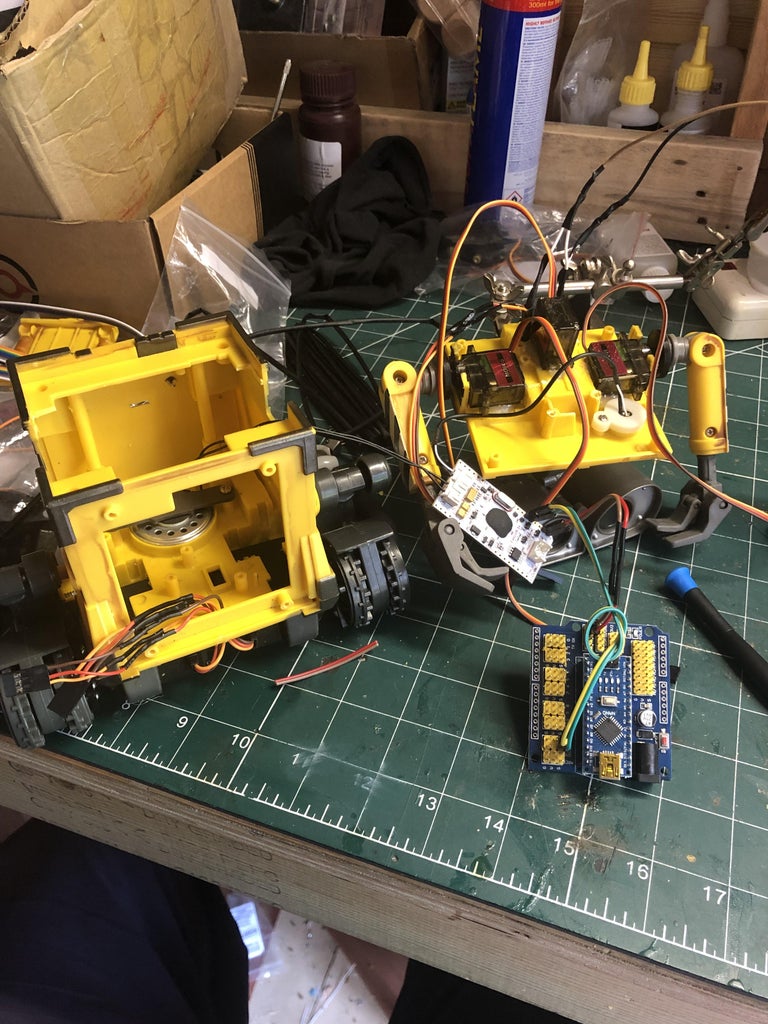 Wall E Robot Arduino Easyvr3 Updated New Video With Voice Commandsfunny 11 Steps With