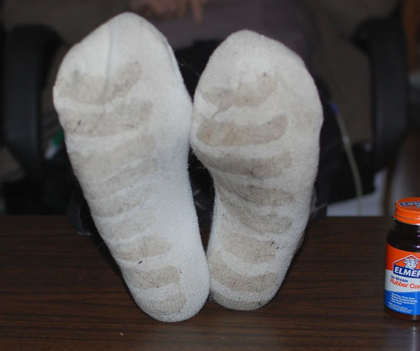 Non-slip Sox : 4 Steps (with Pictures) - Instructables