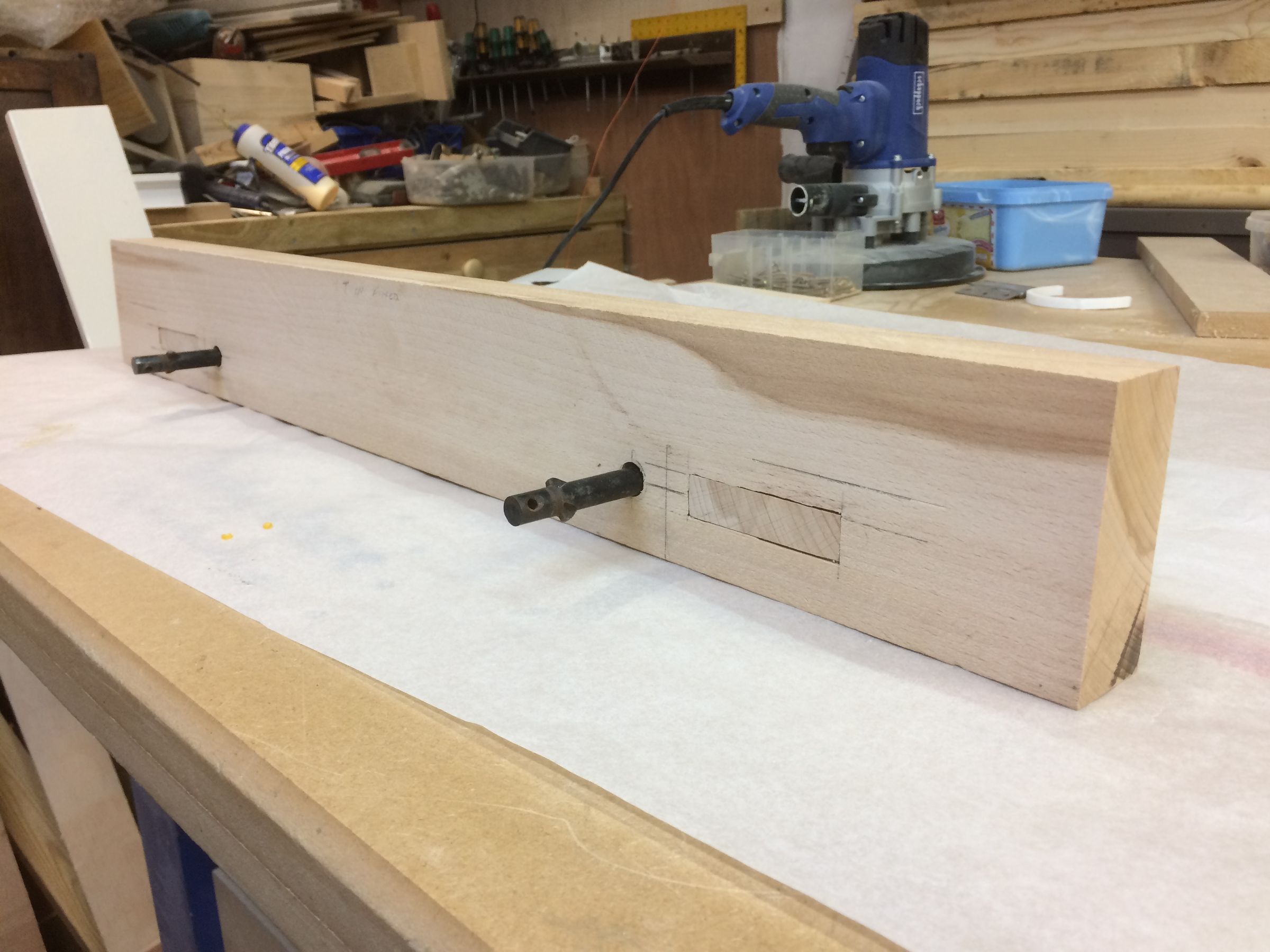 Woodwork Bench Vise From Scrap : 6 Steps (with Pictures) - Instructables