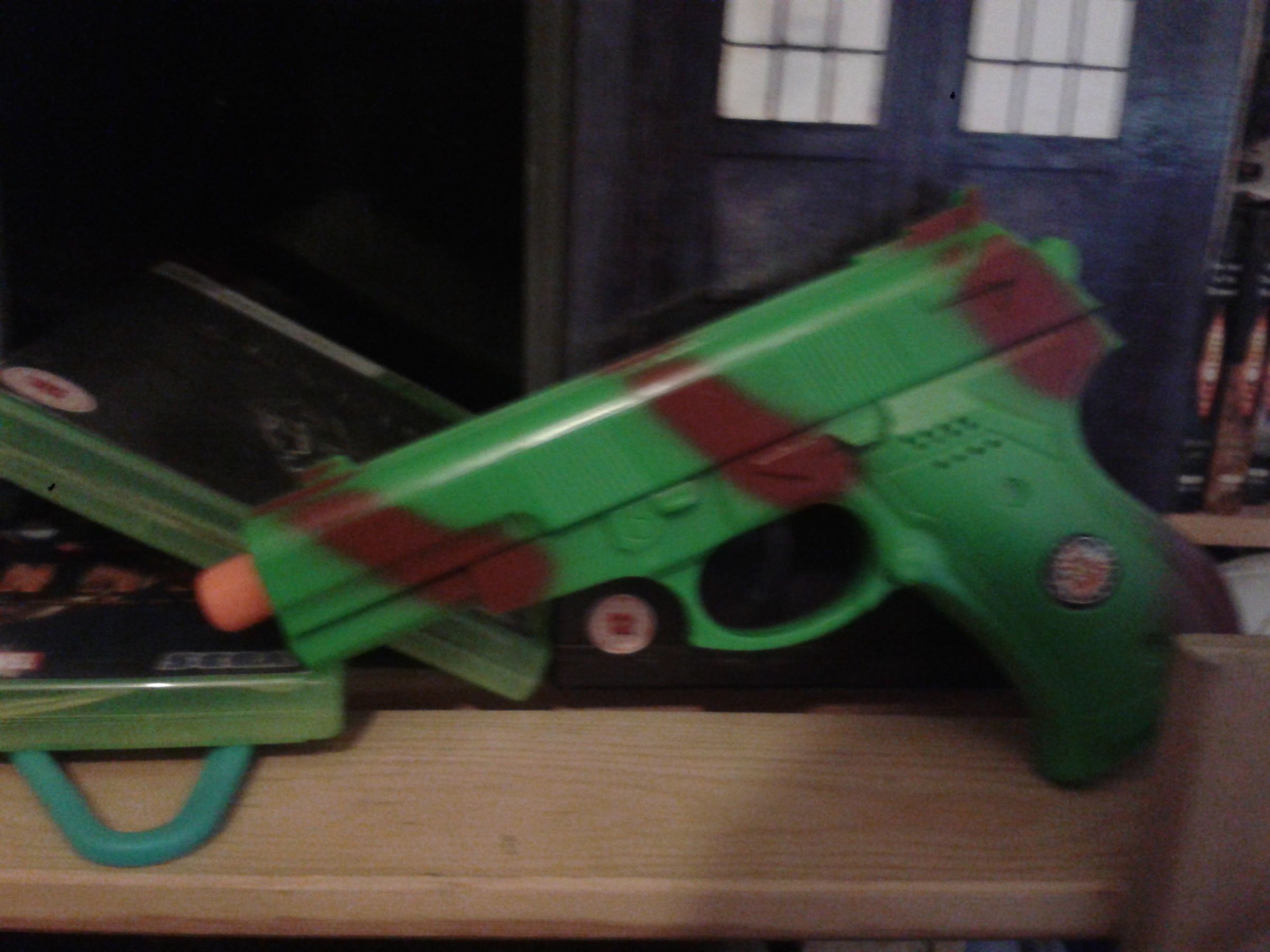 A Last Minute Duke Nukem Cosplay : 5 Steps - Instructables