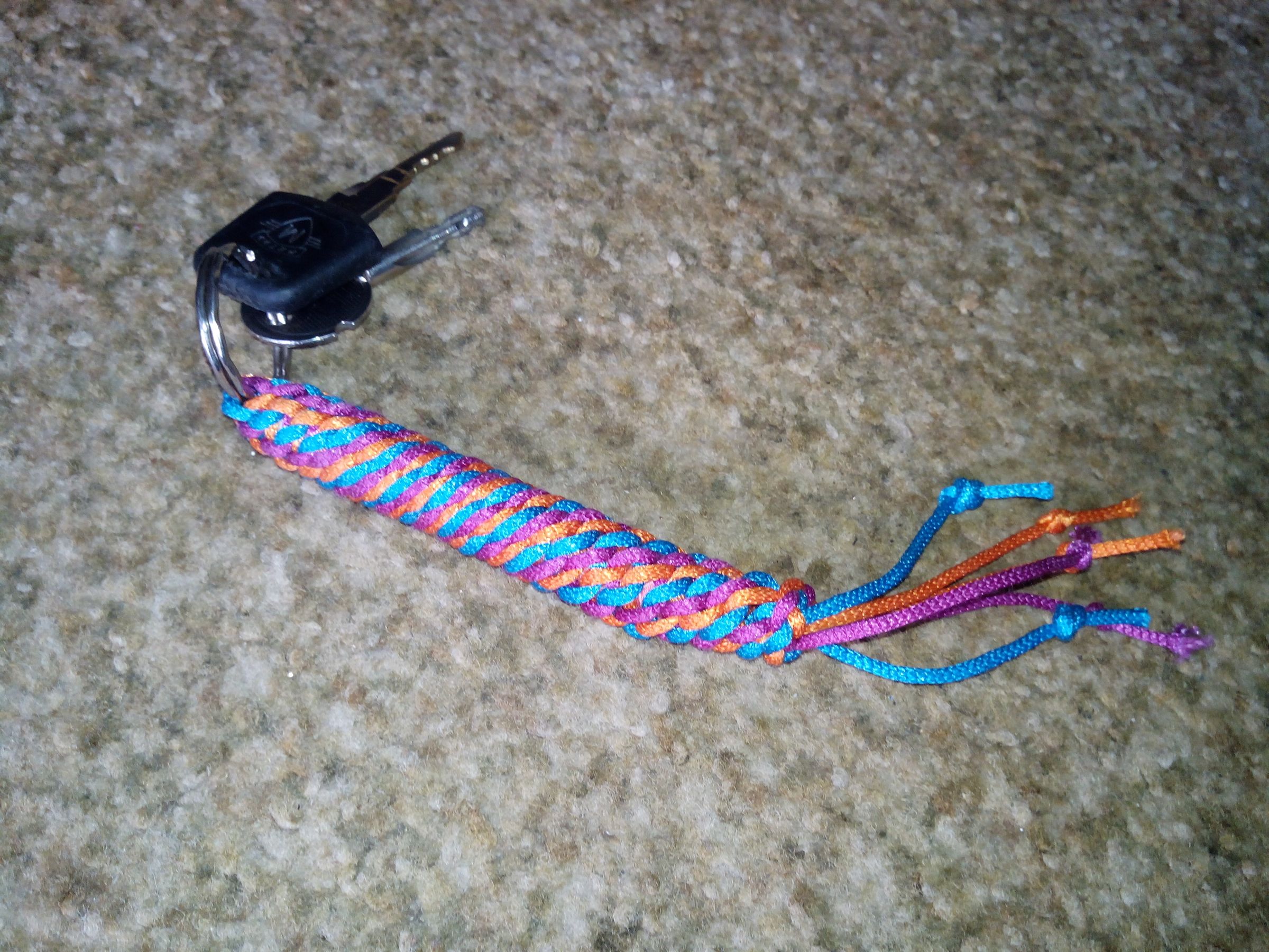Paracord Fob With Hidden Compartment : 12 Steps (with Pictures ...