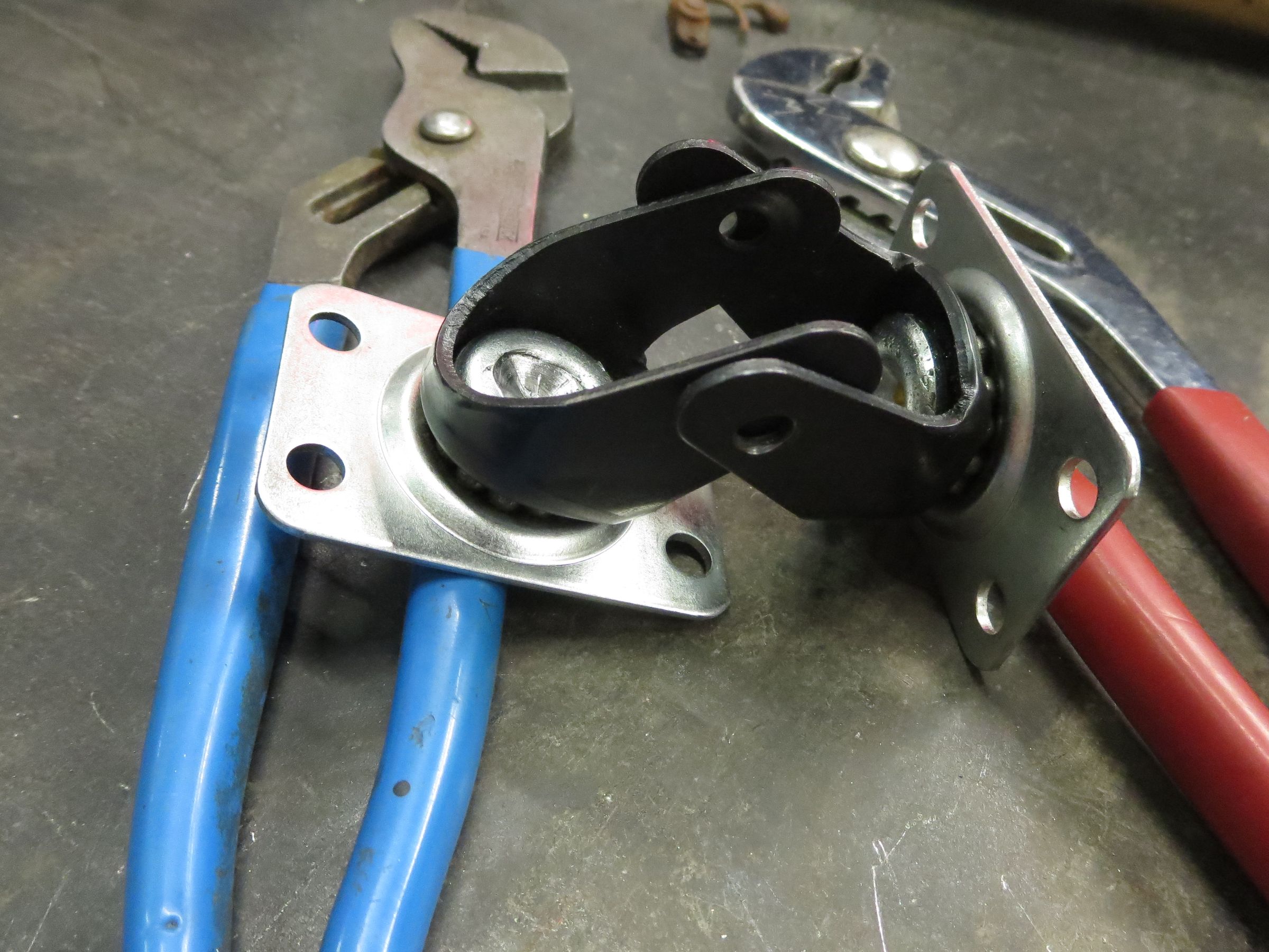 Bike Trailer Conversion: Kid to Cargo (with 3-Axis Caster Hitch) : 20 ...