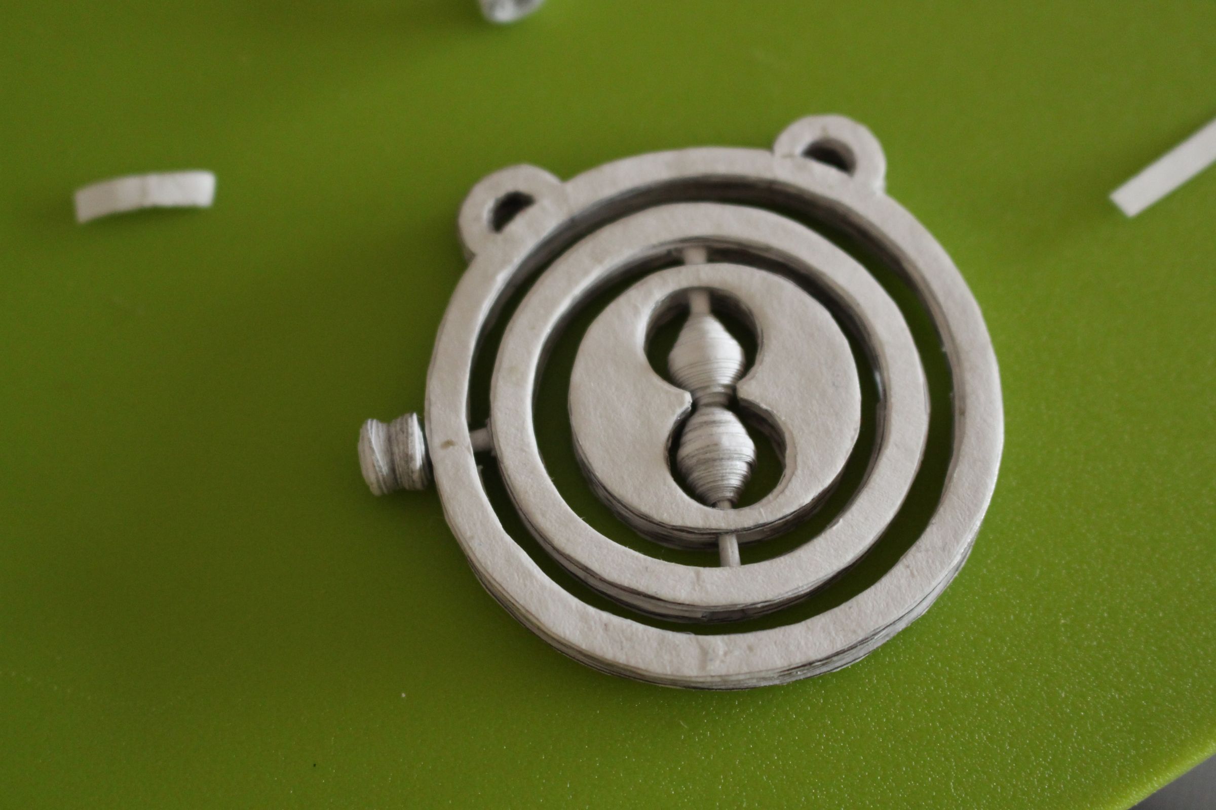 Paper Timeturner Necklace : 35 Steps (with Pictures) - Instructables