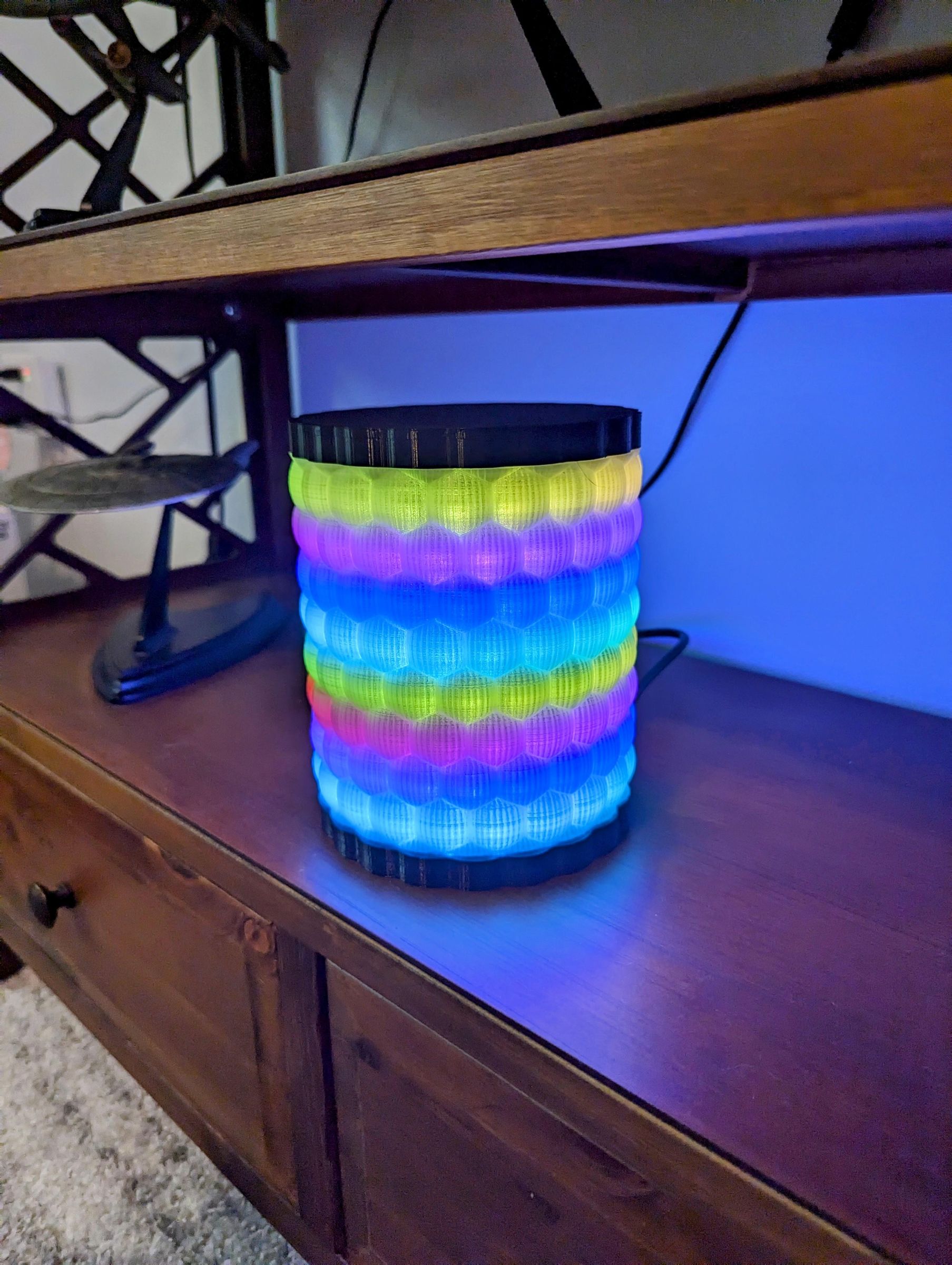 An Eye-Catching 3D Printed Hexagonal Cells LED Lamp : 4 Steps (with ...