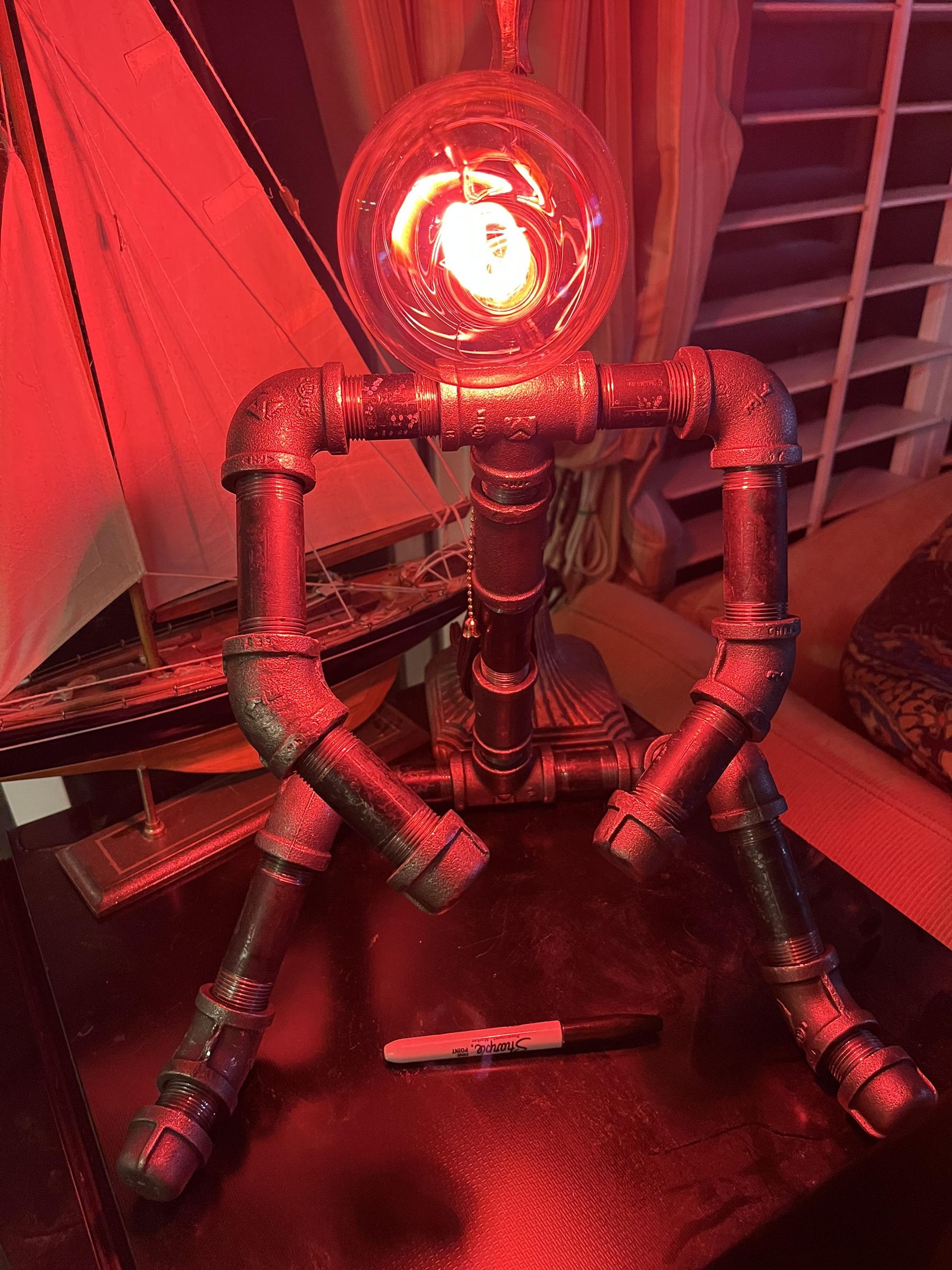 Freddie the Robot Light : 5 Steps (with Pictures) - Instructables
