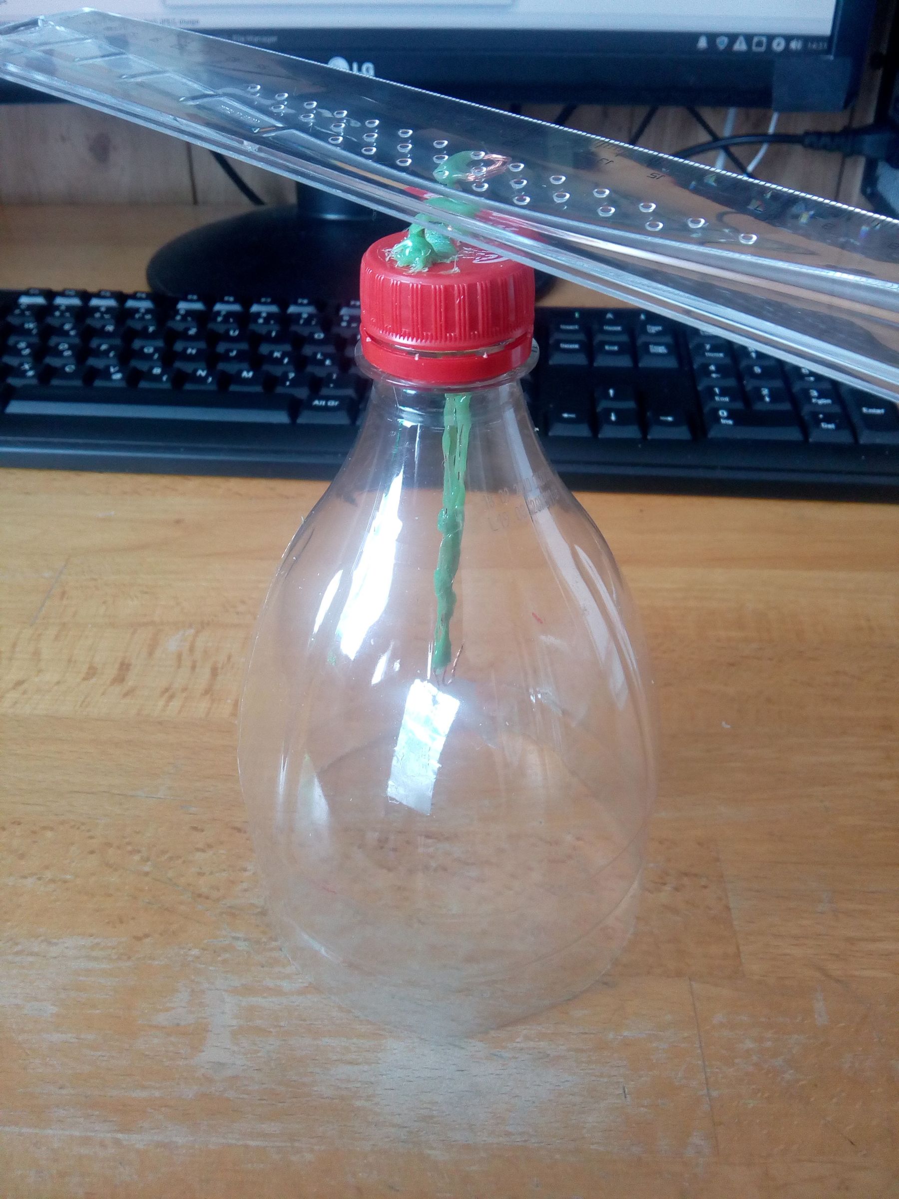 Simple Electroscope : 3 Steps - Instructables