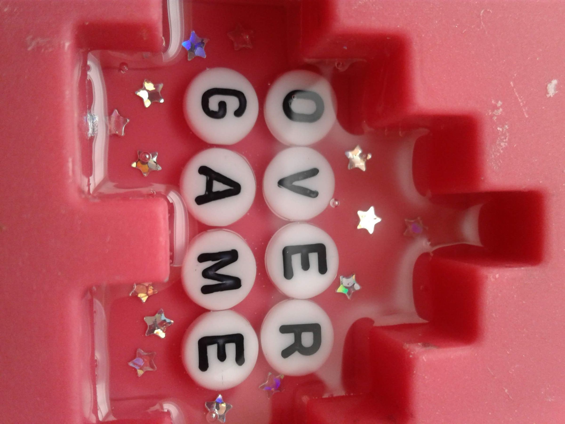 How to Place Letters in Resin Pins : 3 Steps - Instructables
