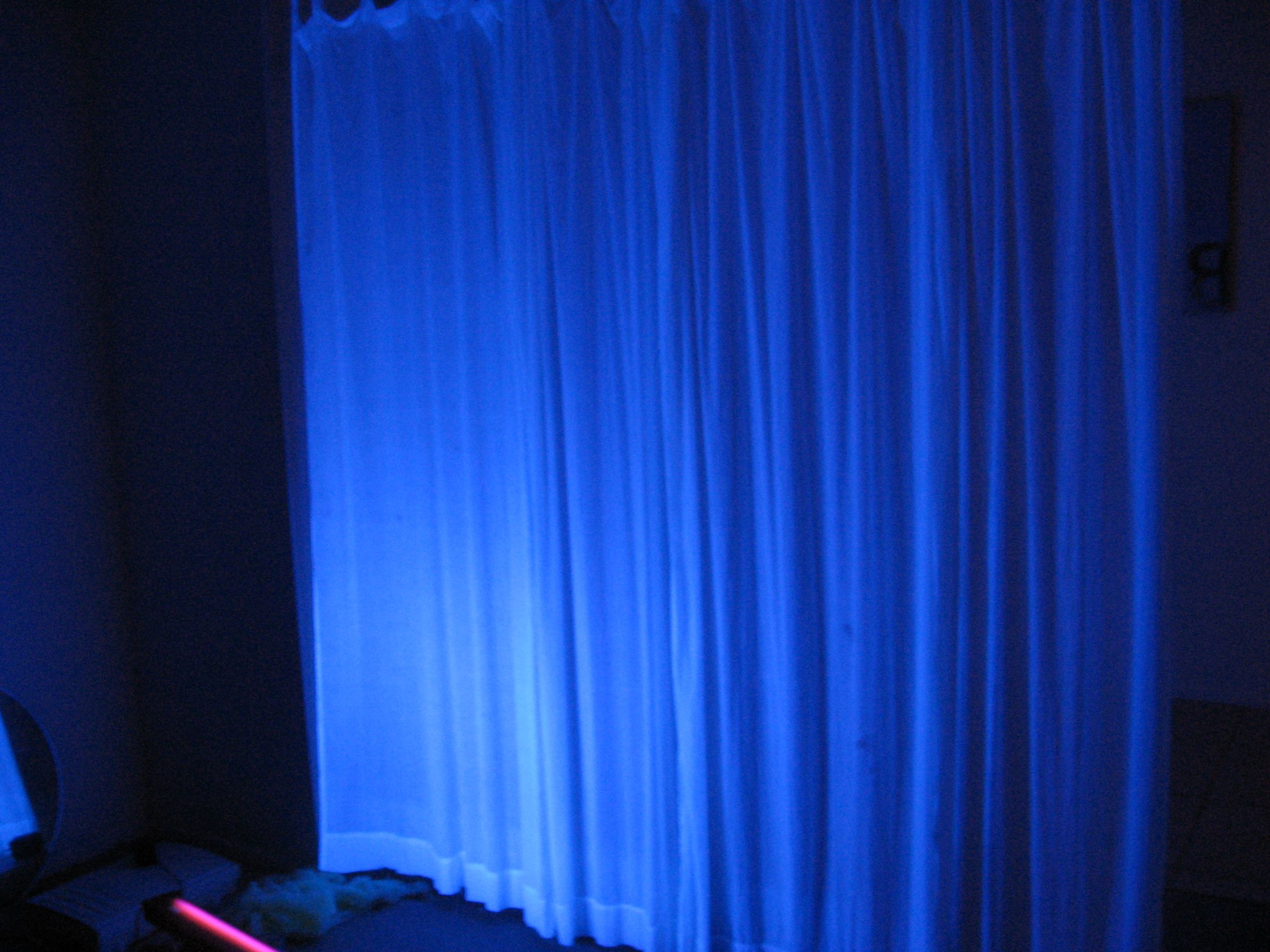 Creating an Indoor Halloween Atmosphere : 4 Steps - Instructables