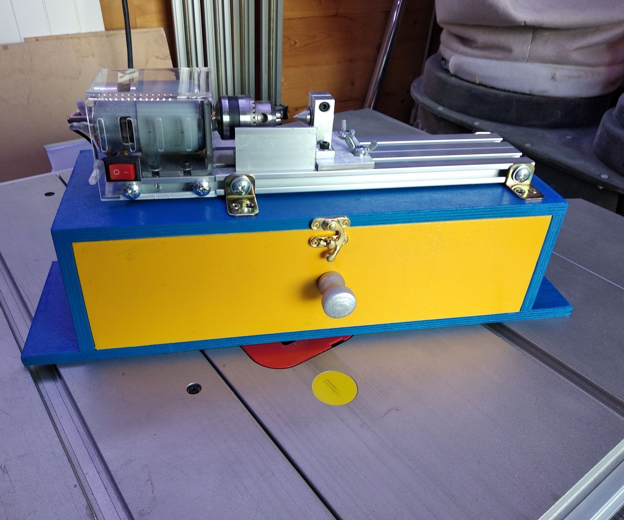 Micro Wood Lathe Accessory Box : 4 Steps - Instructables