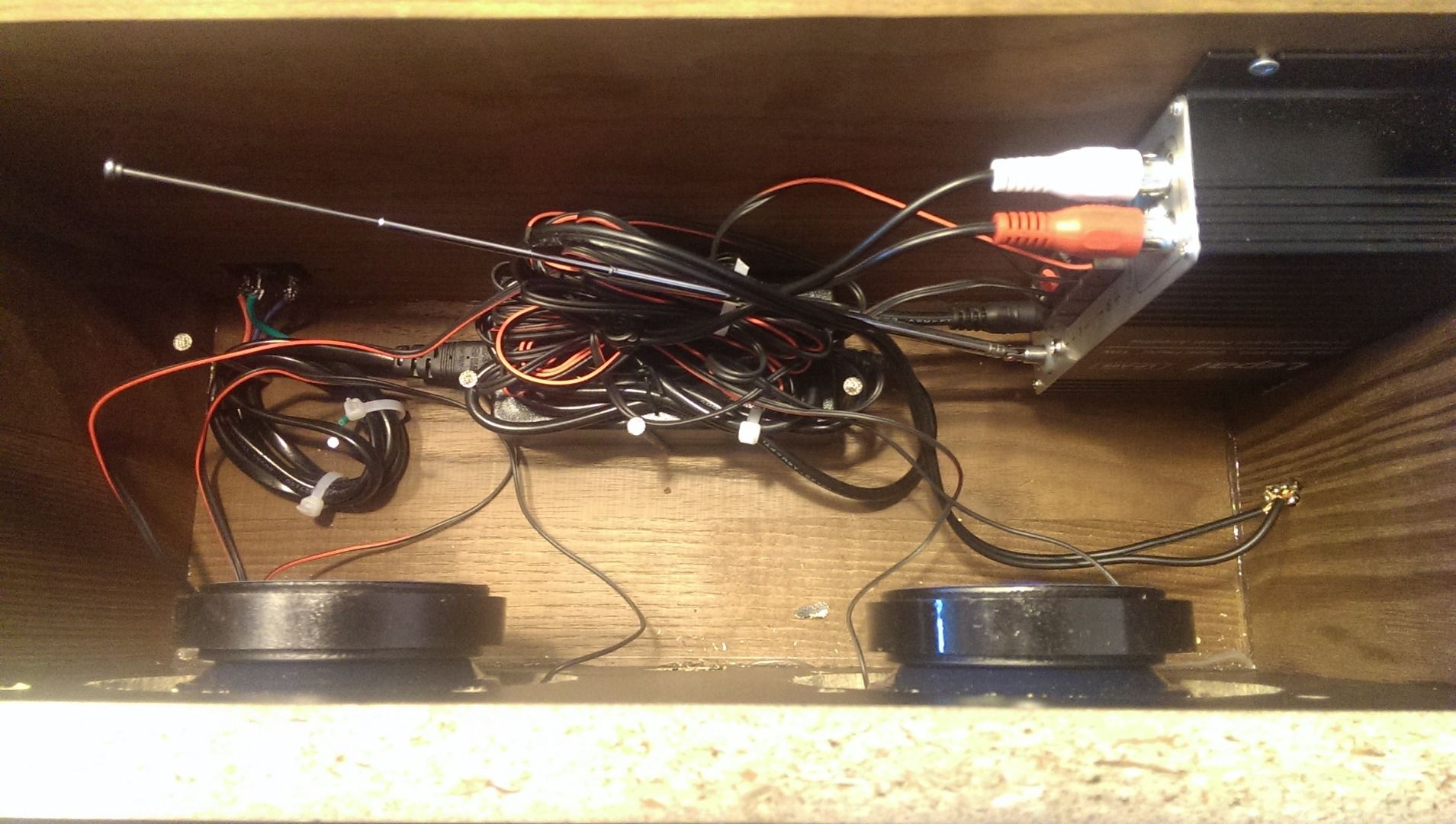 Homemade Speaker Electronics : 5 Steps (with Pictures) - Instructables