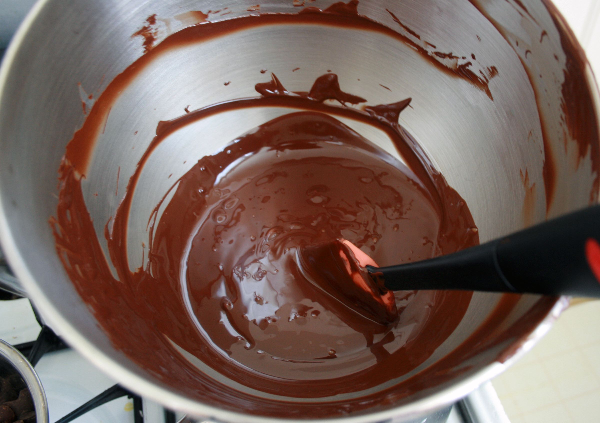 How to Temper Chocolate : 4 Steps (with Pictures) - Instructables