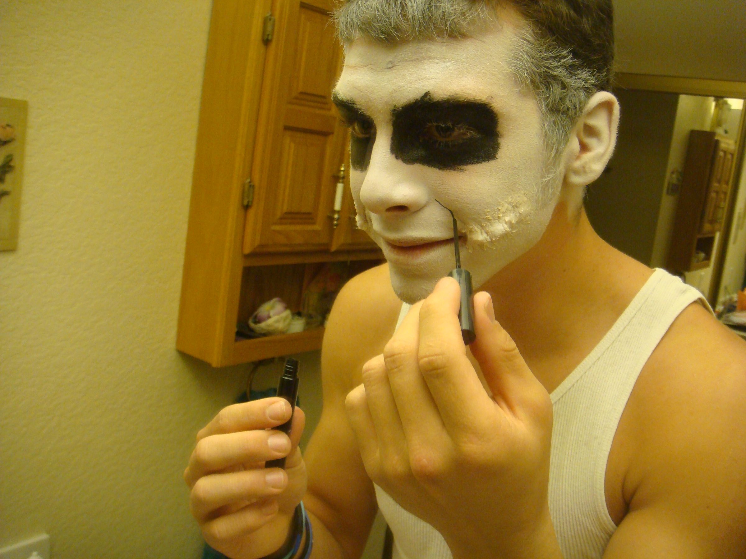DIY Joker Makeup (The Dark Knight) : 10 Steps (with Pictures ...