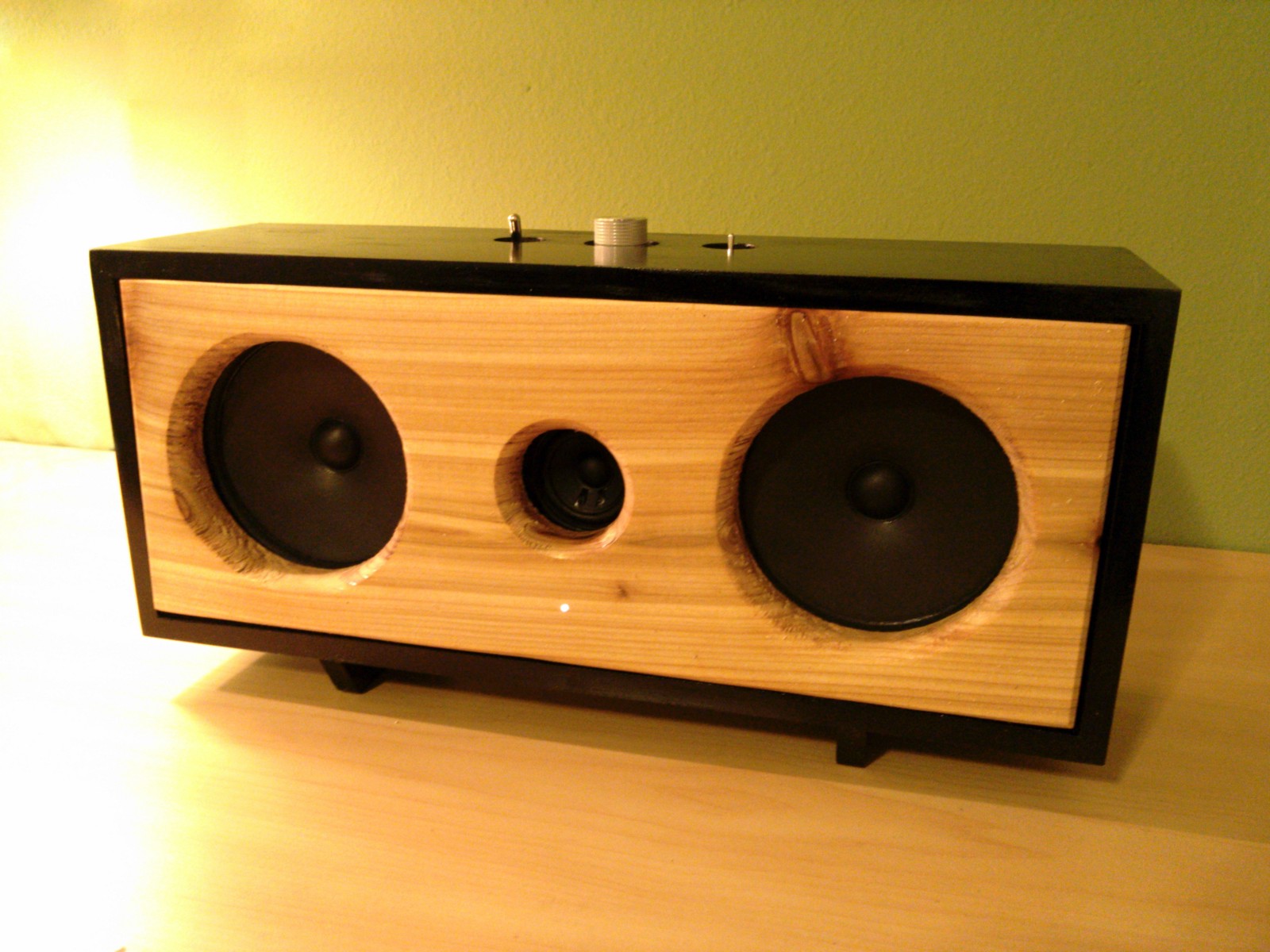 DIY BLUETOOTH SPEAKER( 5 Steps) : 6 Steps - Instructables