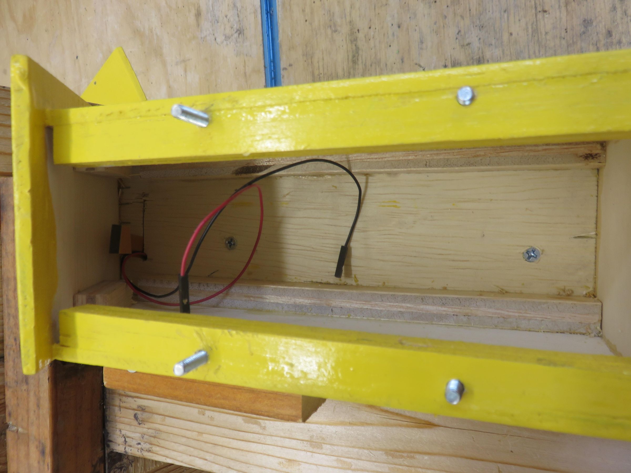 Add Camera and Lights to a Bluebird Nesting Box : 7 Steps - Instructables