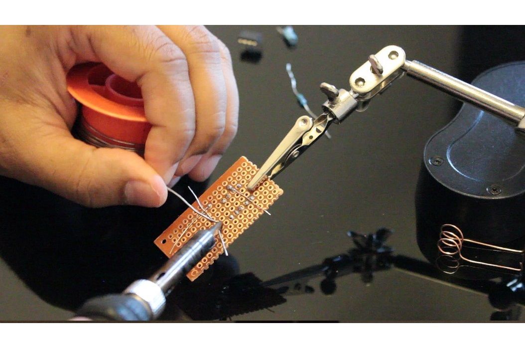 Contactless Voltage Detector : 15 Steps (with Pictures) - Instructables