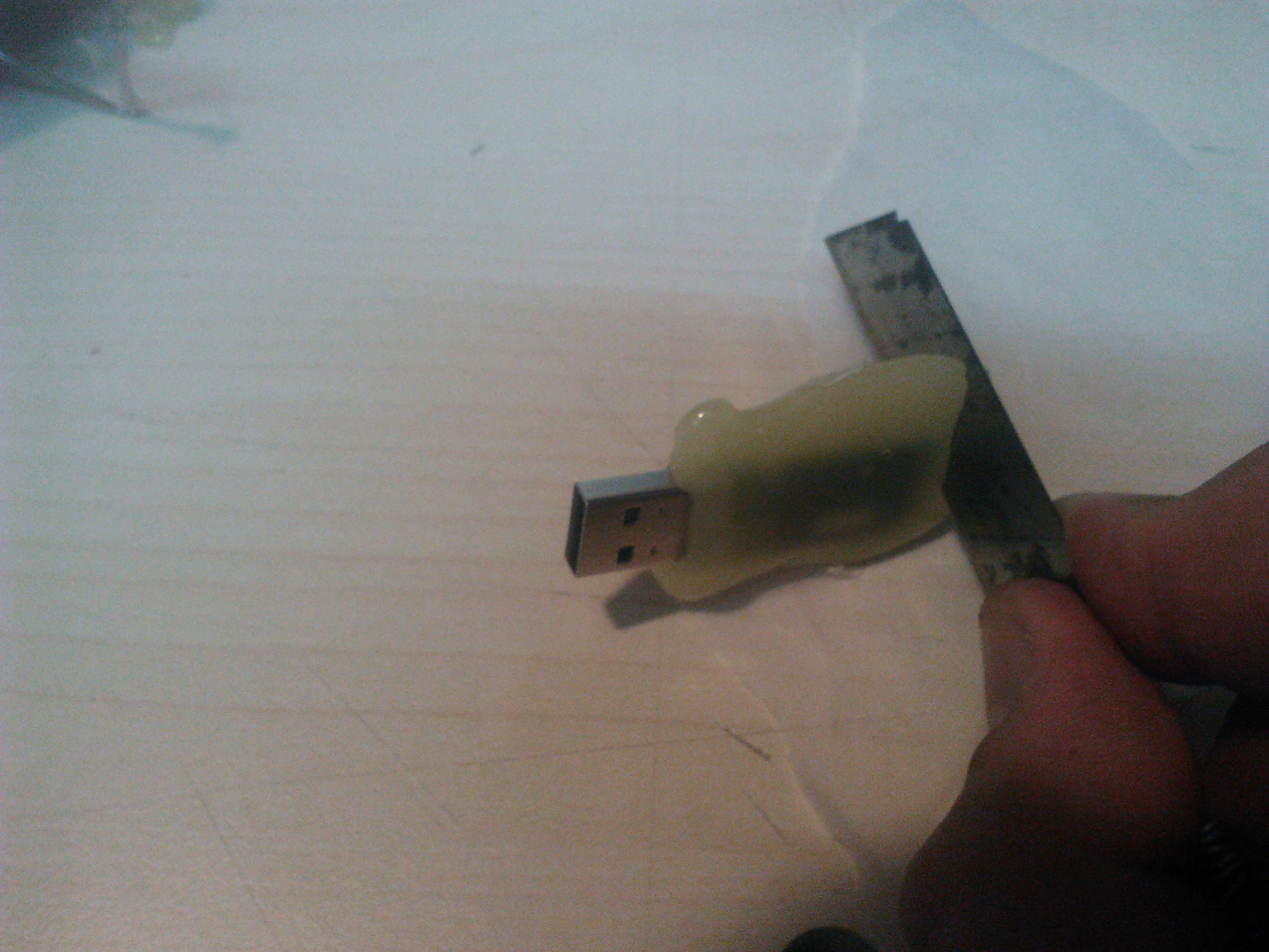 Hot Glue Usb Memory Cover : 6 Steps - Instructables