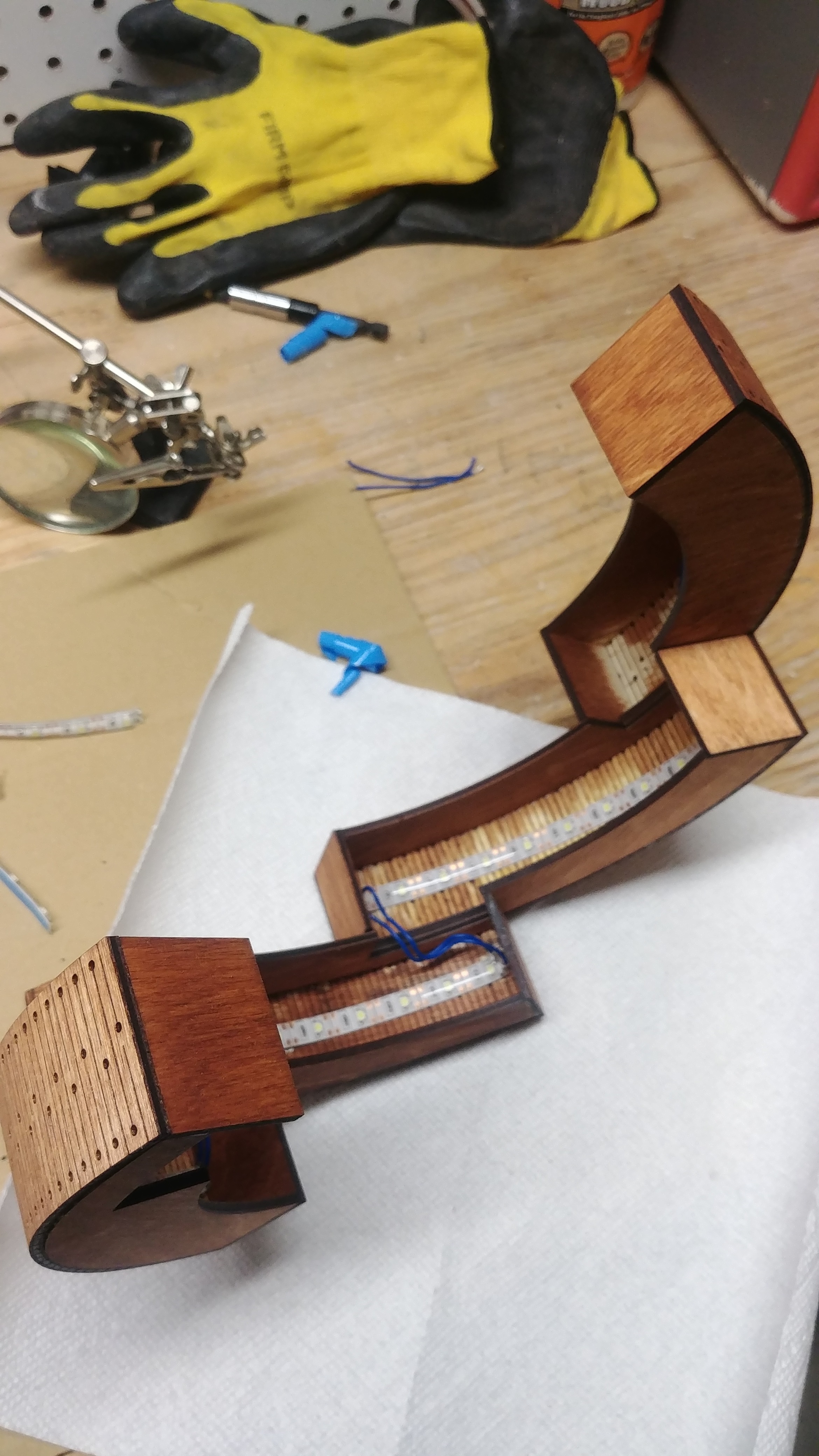 Wooden Coil Spring Lamp : 8 Steps (with Pictures) - Instructables