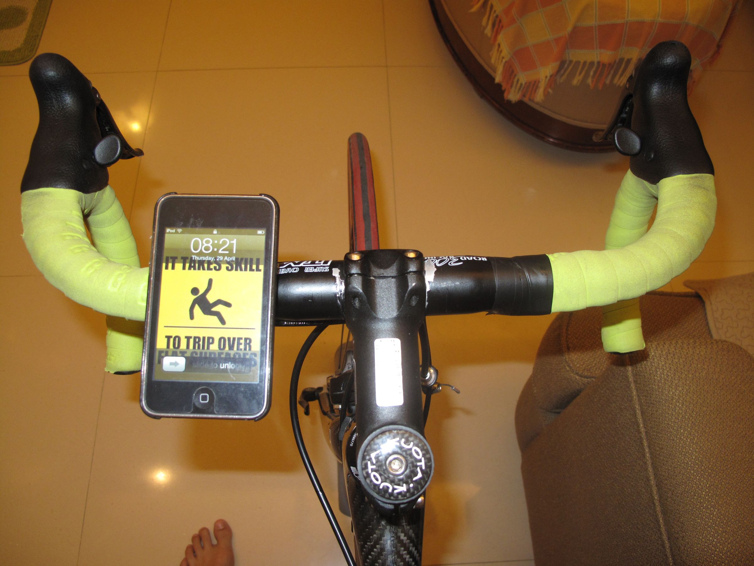 Bike Ipod/ Iphone Holder : 3 Steps - Instructables
