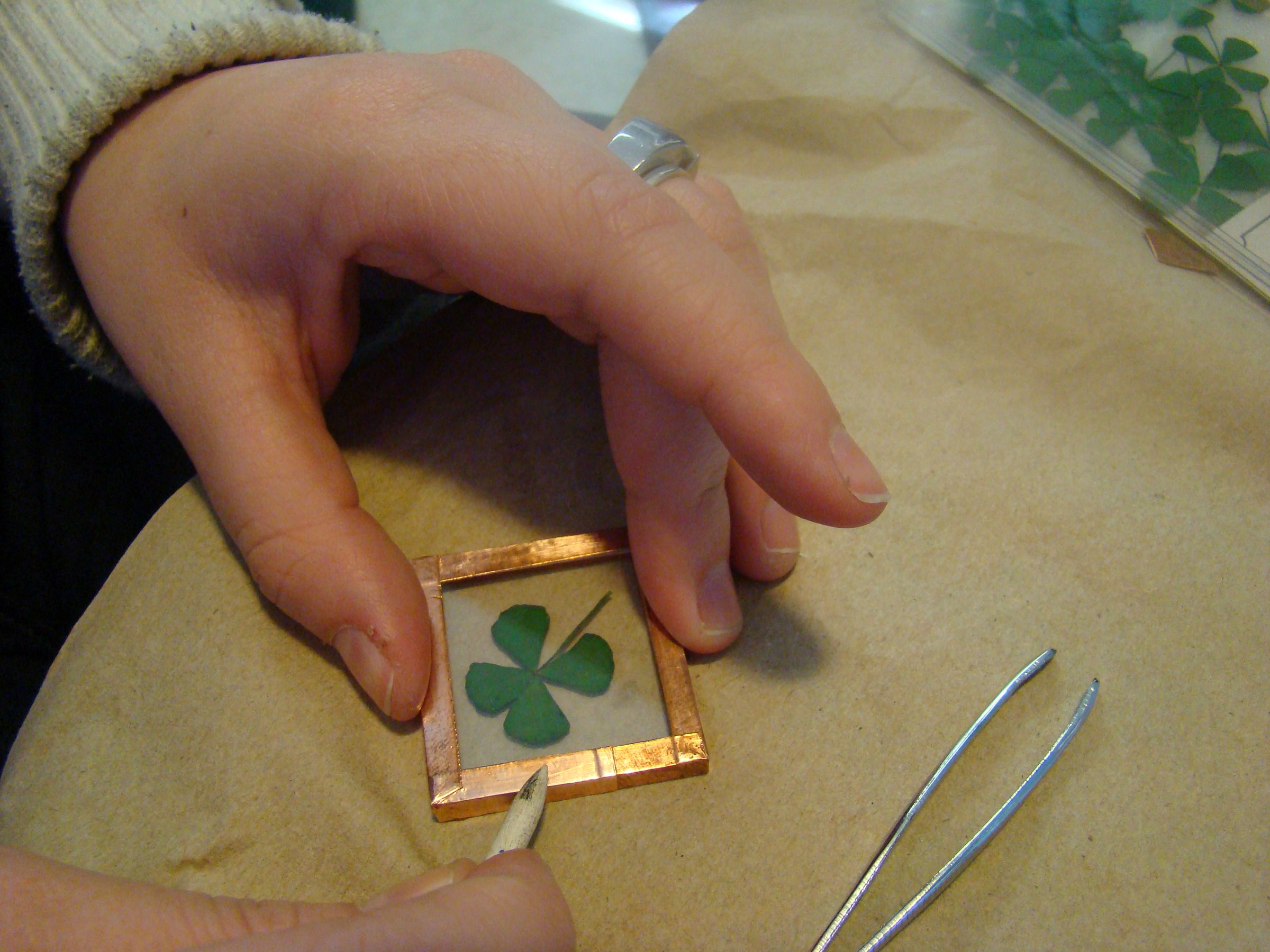 Wearing of the Green Four Leaf Clover : 21 Steps - Instructables