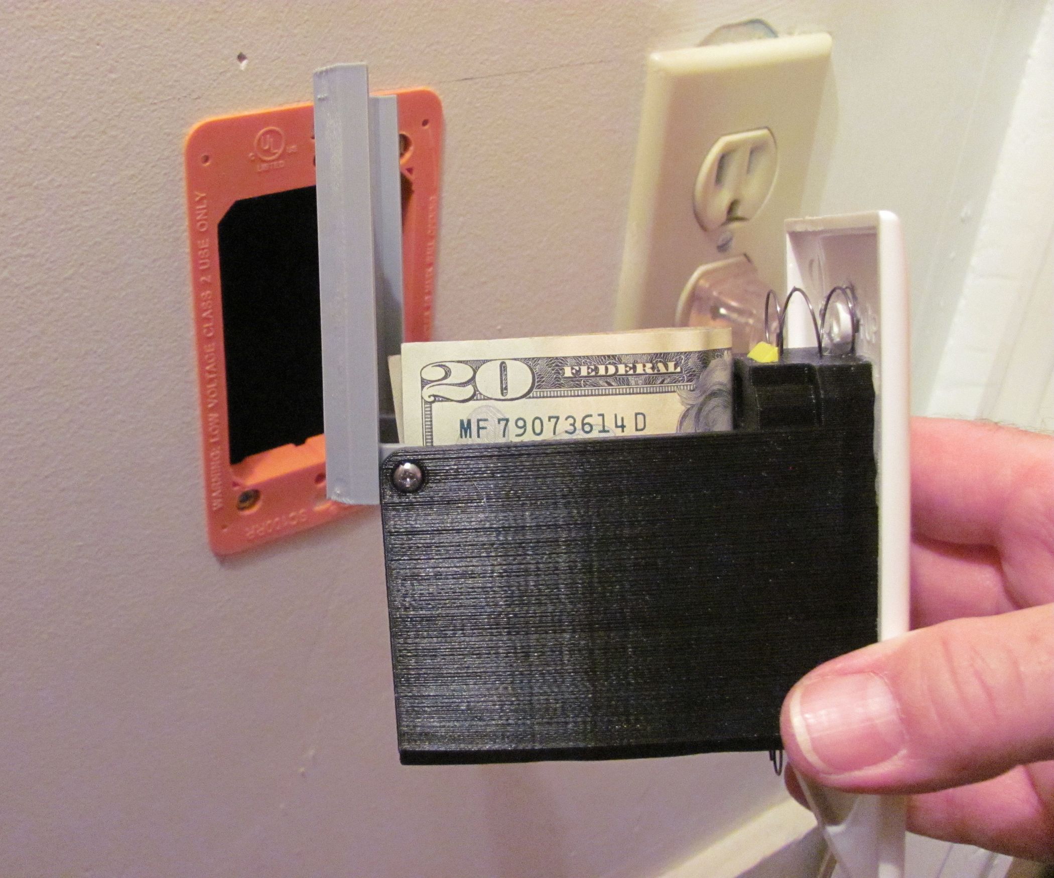 Phone Jack Secret Compartment : 7 Steps (with Pictures) - Instructables