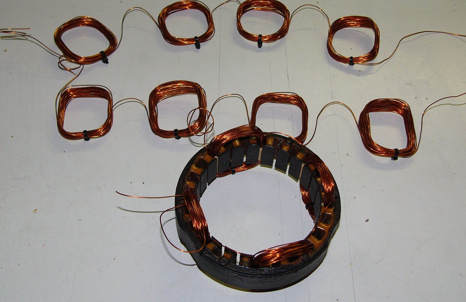 How to Rewind an Alternator : 8 Steps (with Pictures) - Instructables