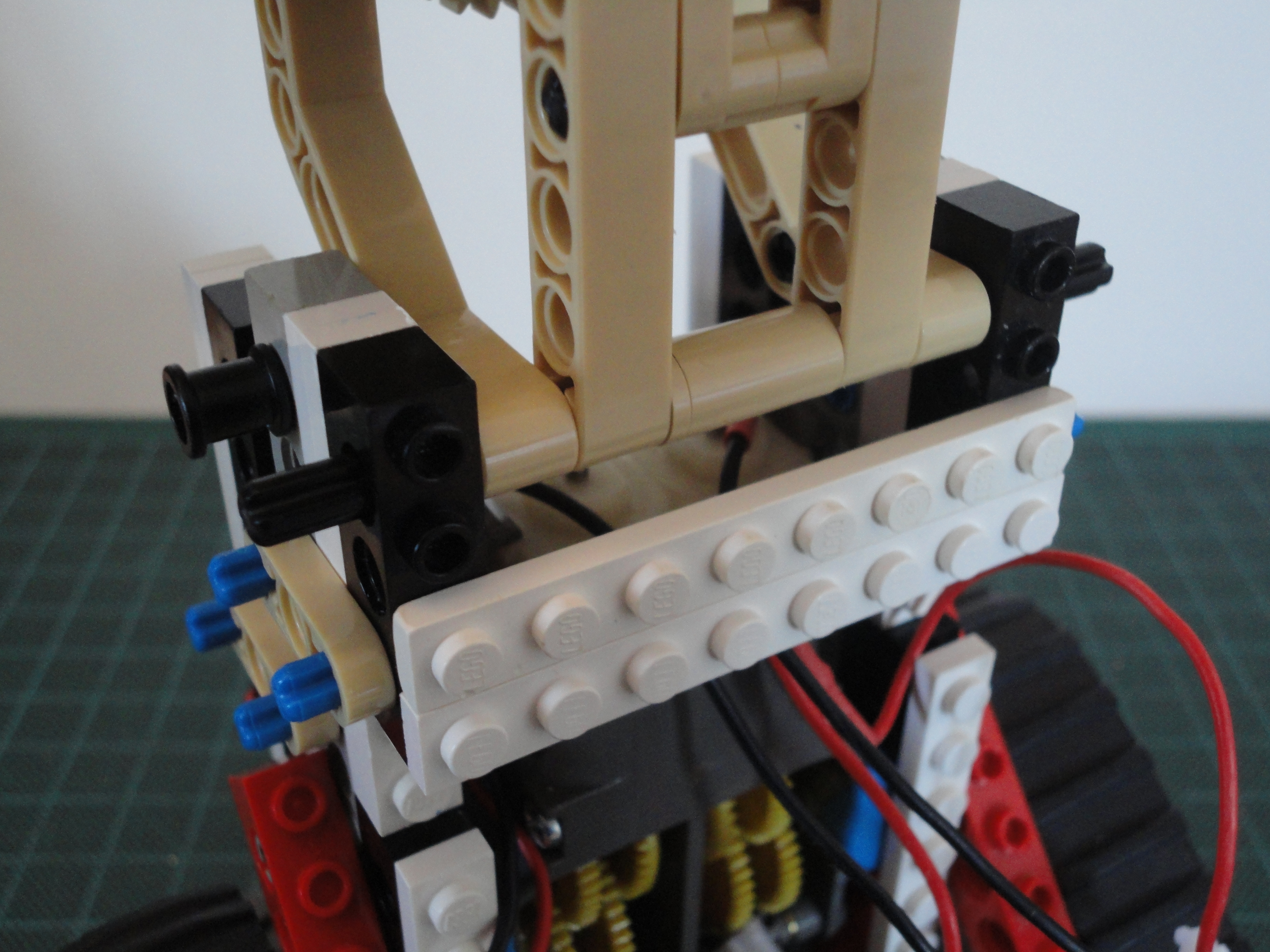 Lego Track Bot : 14 Steps (with Pictures) - Instructables