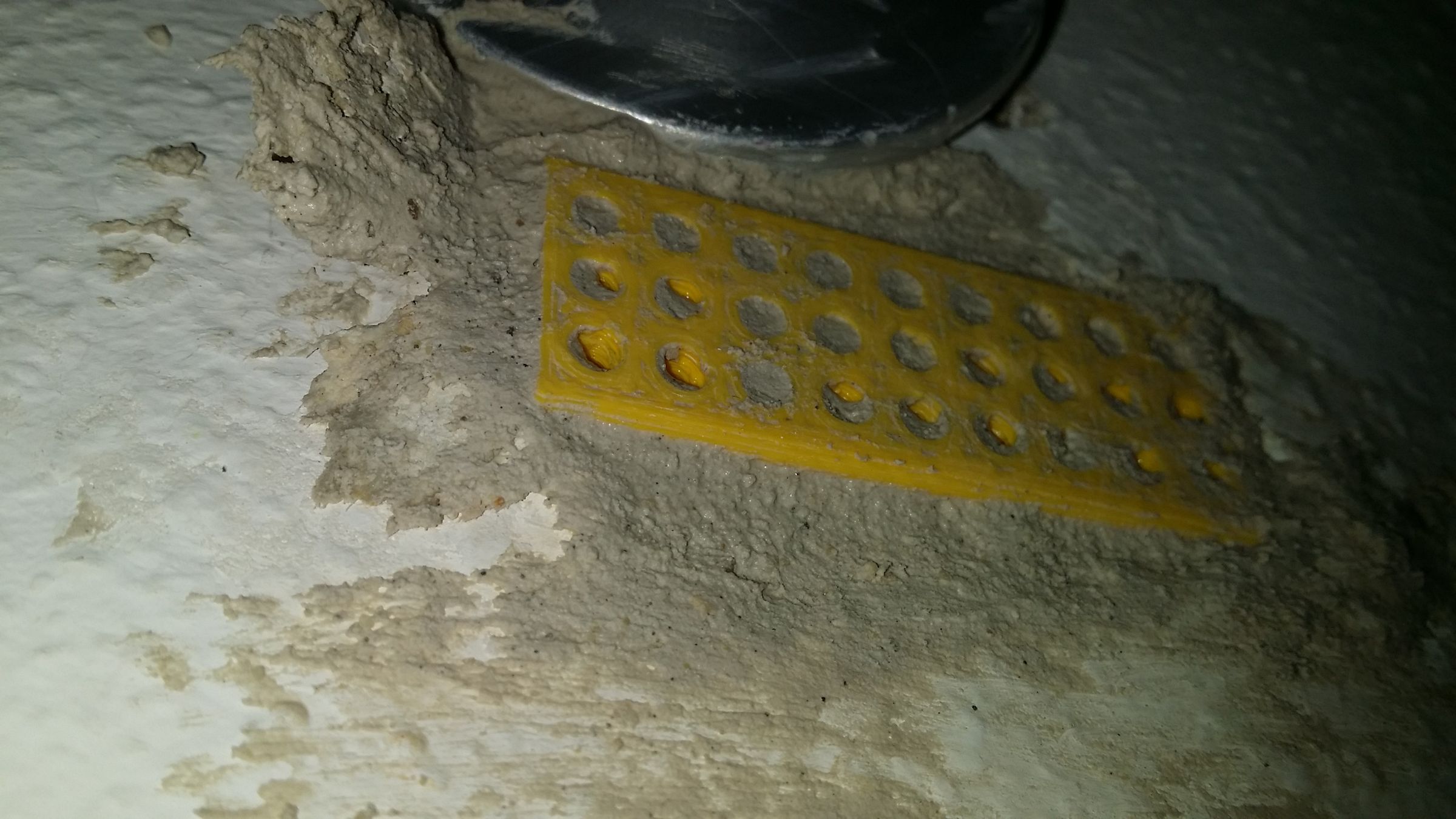 How I Fix a Hole in a Wall With Friable Plaster ... (with Pictures ...