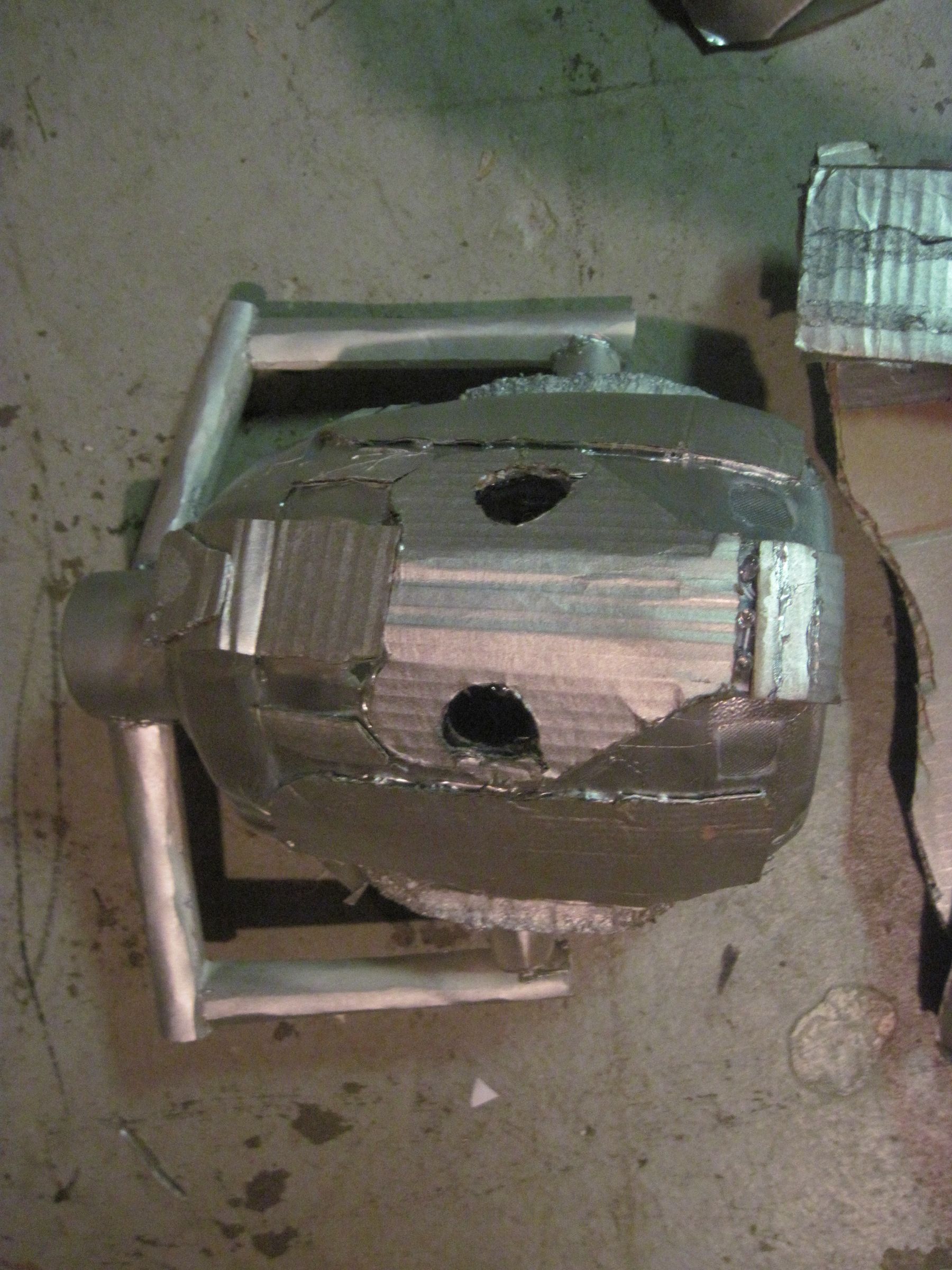 CYBERMAN Costume : 6 Steps - Instructables