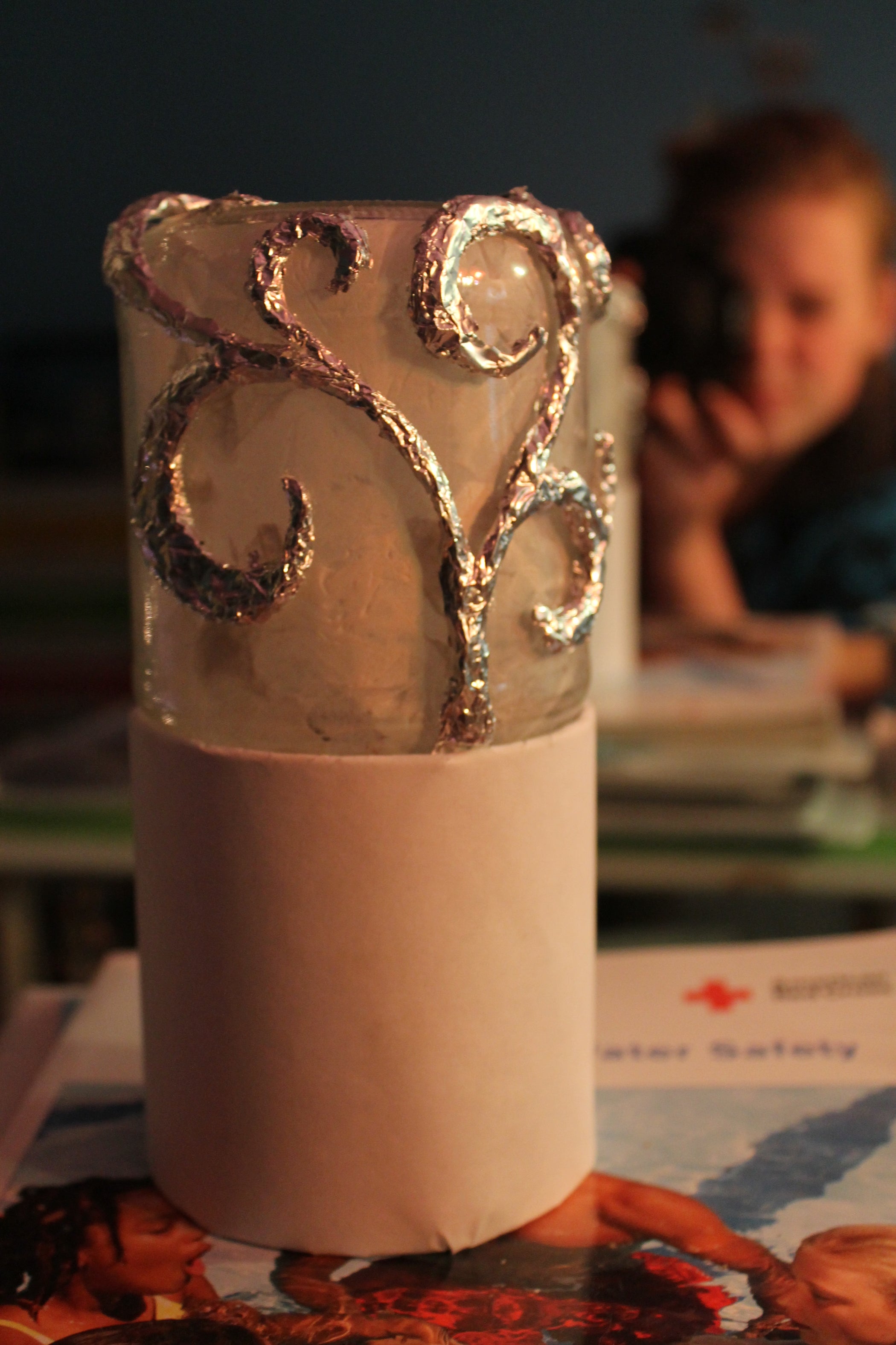 Magic Light (Capacitance Sensor, First Arduino Project) : 3 Steps - Instructables