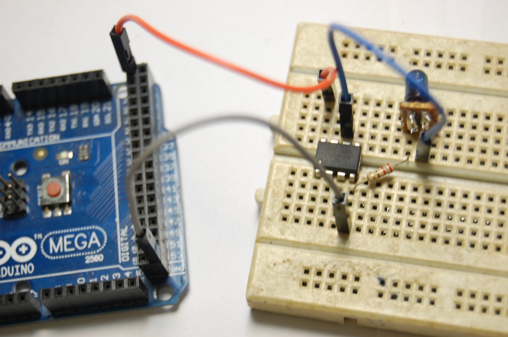 Tic-Tac TV Remote Jammer : 7 Steps (with Pictures) - Instructables