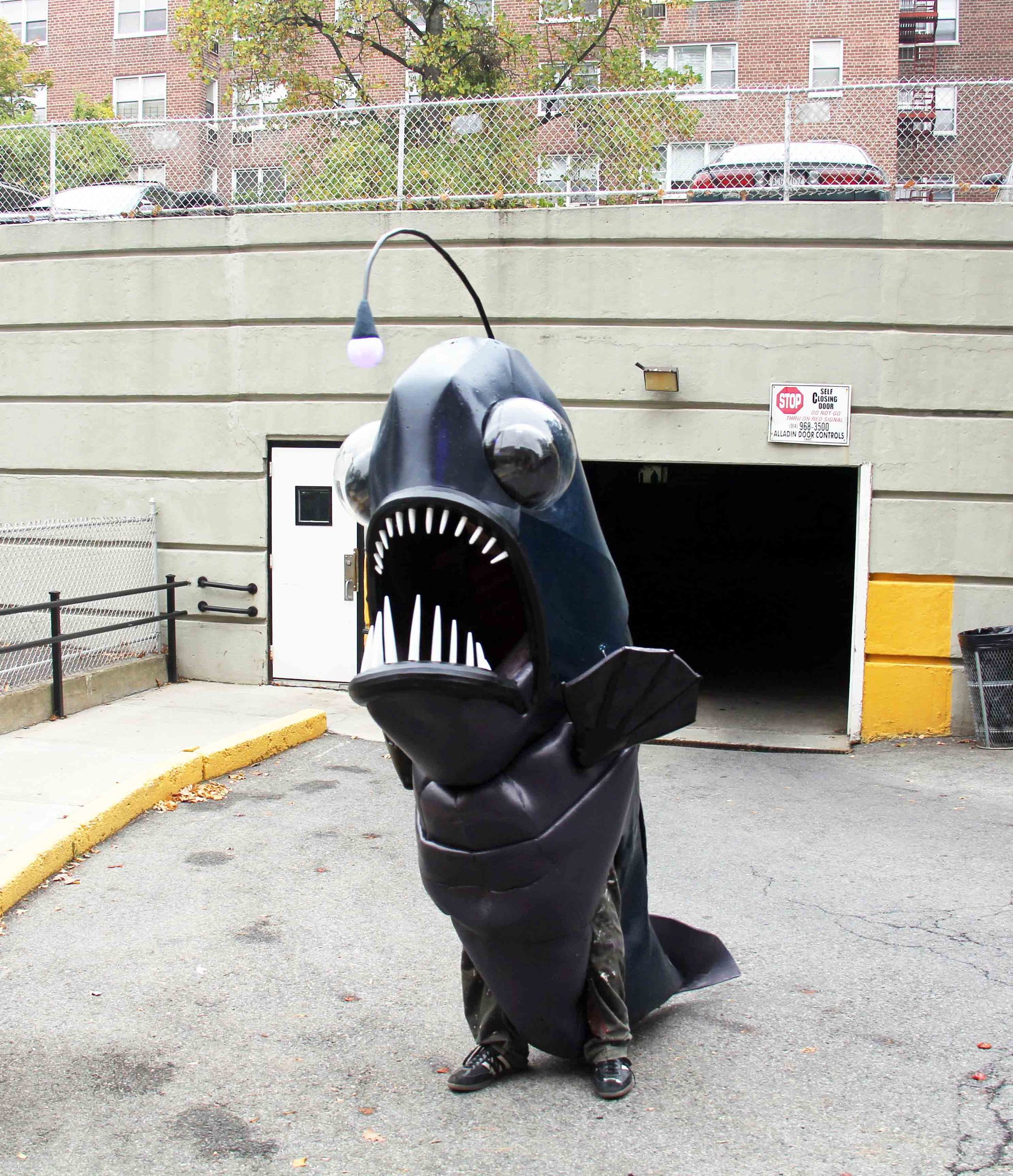 Angler Fish Costume : 17 Steps (with Pictures) - Instructables