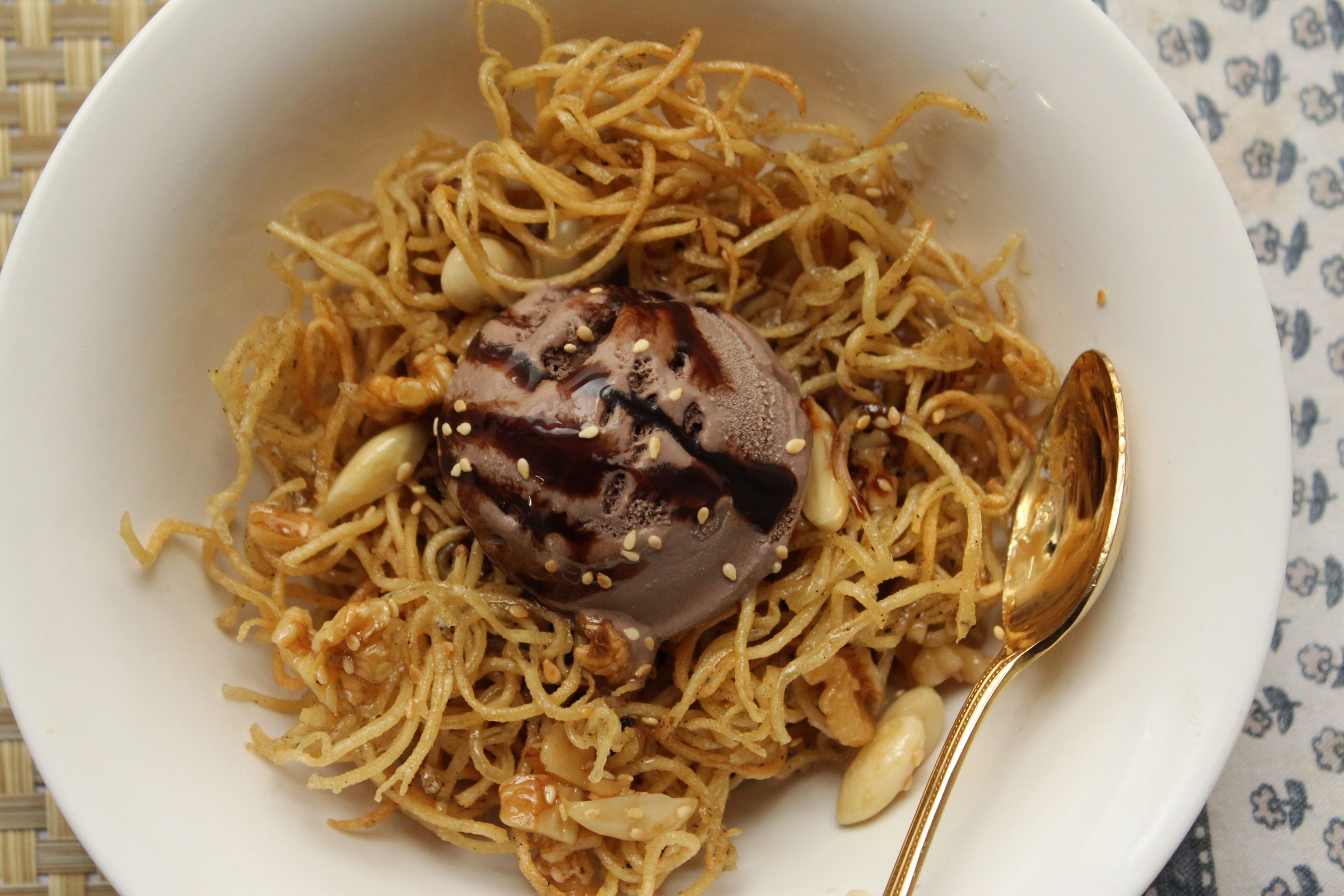 Honey Dessert Noodles (Crispy Asian Dessert) : 4 Steps (with Pictures ...