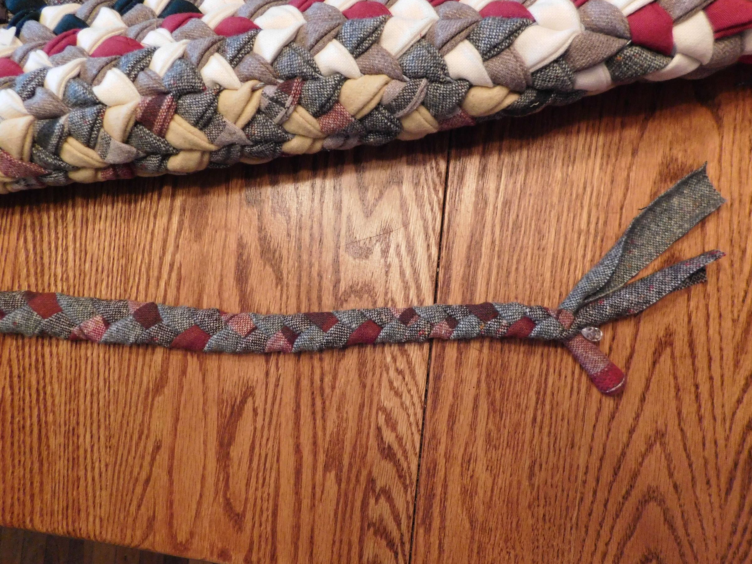 Heirloom Wool Cloth Braided Rug : 7 Steps (with Pictures) - Instructables