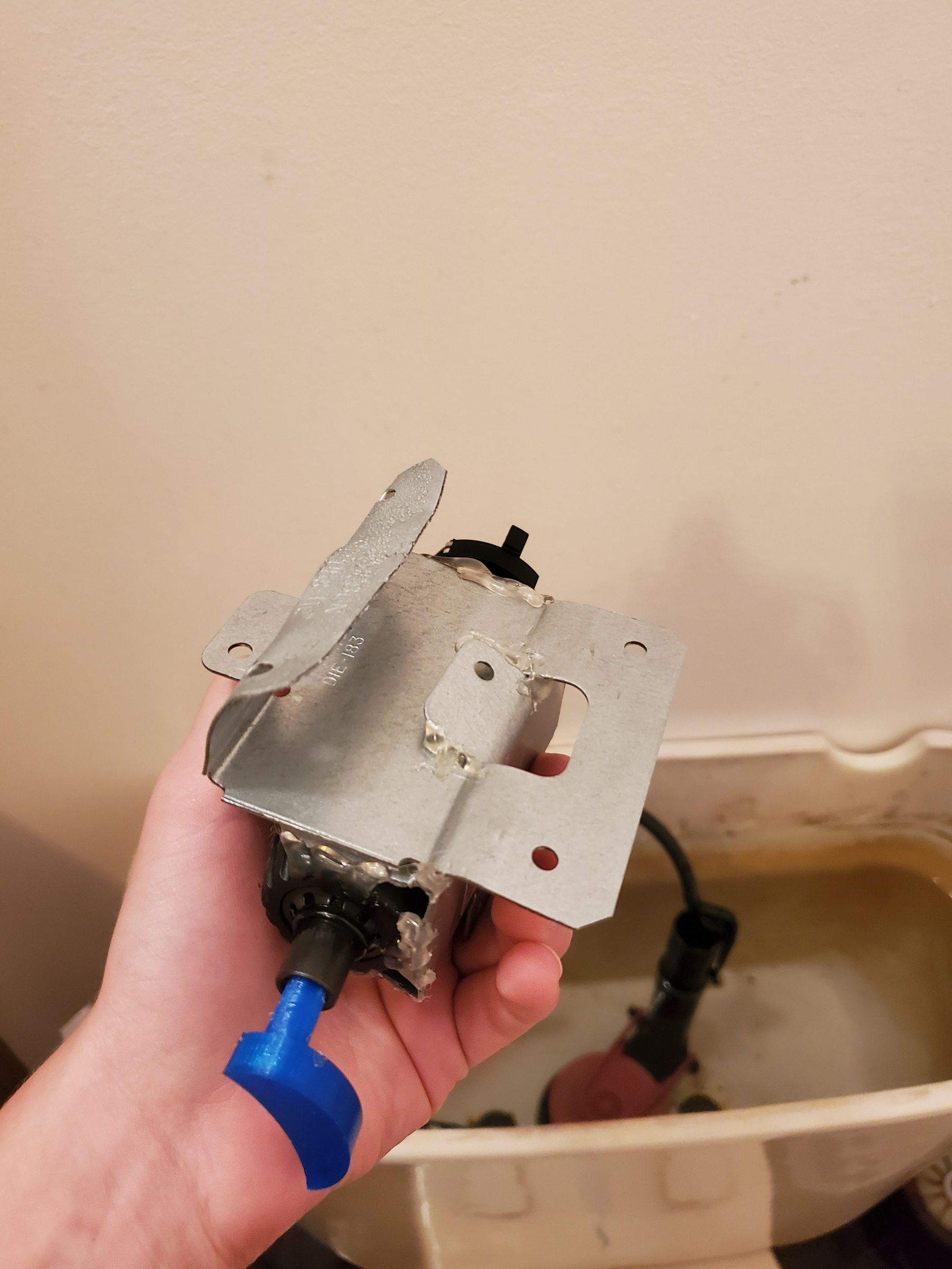 AUTOMATIC TOILET FLUSHER : 5 Steps - Instructables