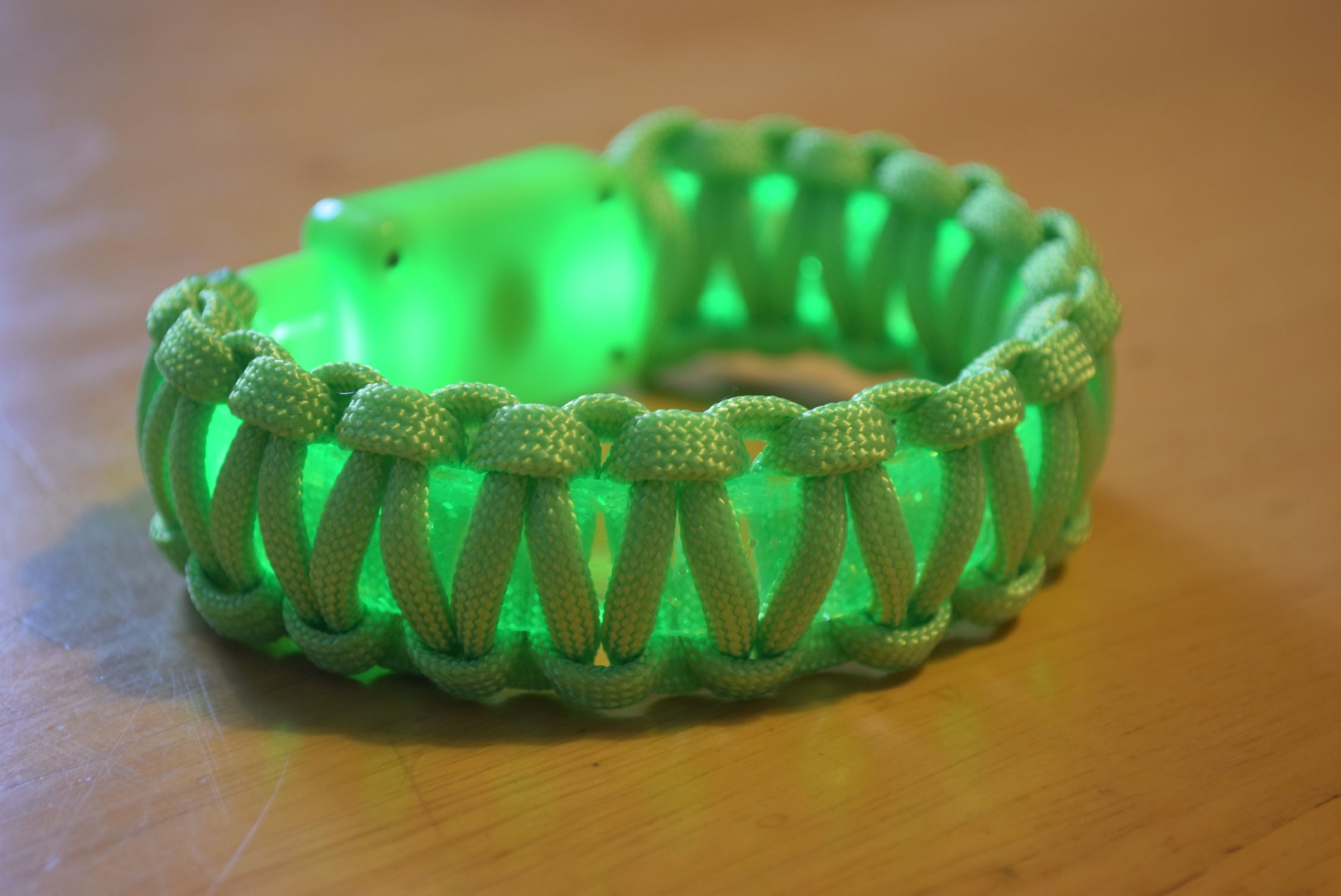 How to Make a Flashing LED Paracord Bracelet : 7 Steps (with Pictures ...
