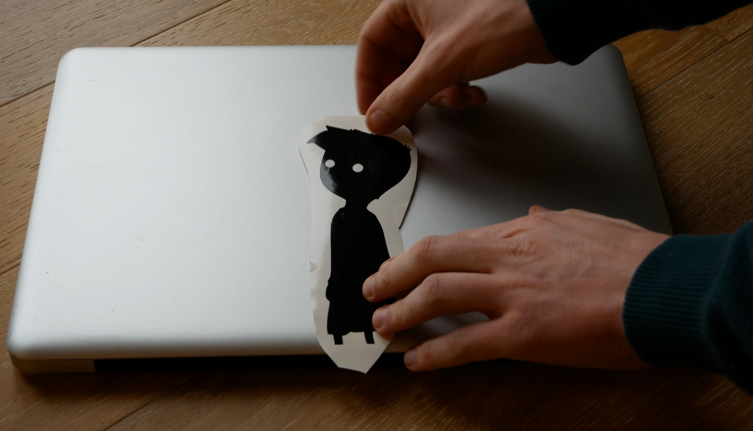 Vinyl Cutting a Custom Laptop Sticker : 9 Steps (with Pictures ...