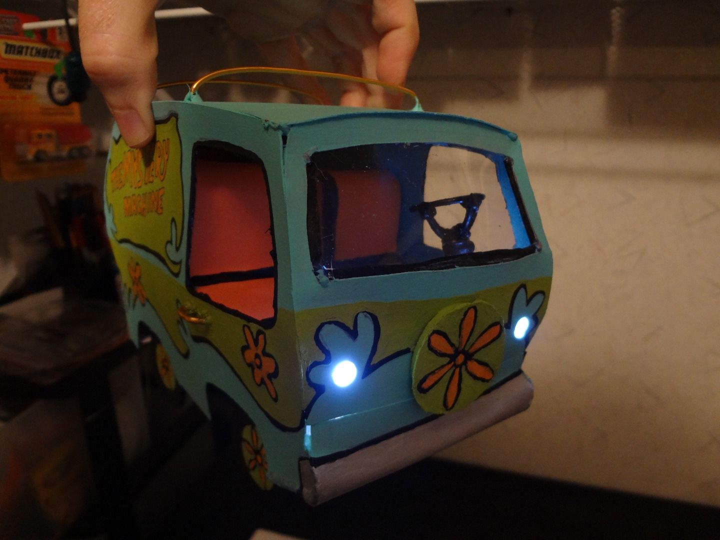 Scooby Doo Cardboard Electric Mystery Machine : 5 Steps - Instructables