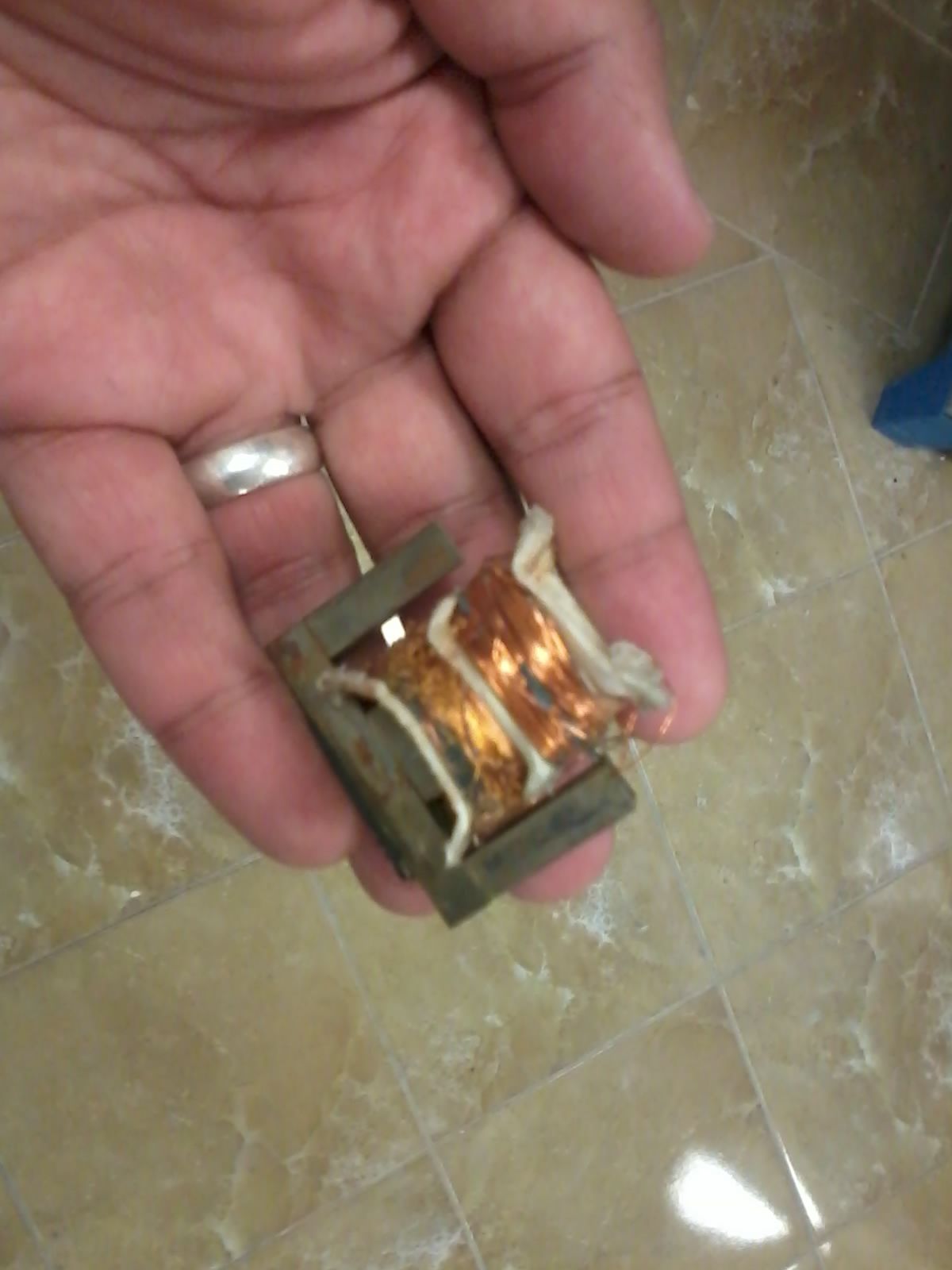 Joule Thief for Me : 4 Steps - Instructables