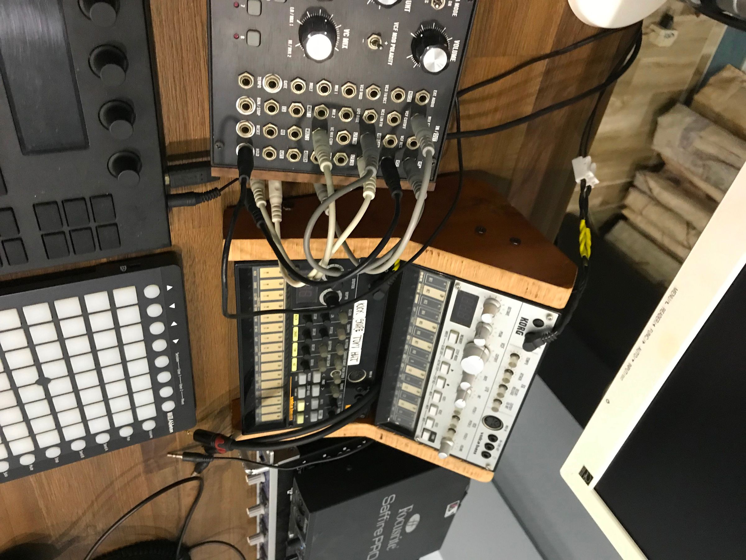 Dual Korg Volca Stand : 4 Steps (with Pictures) - Instructables