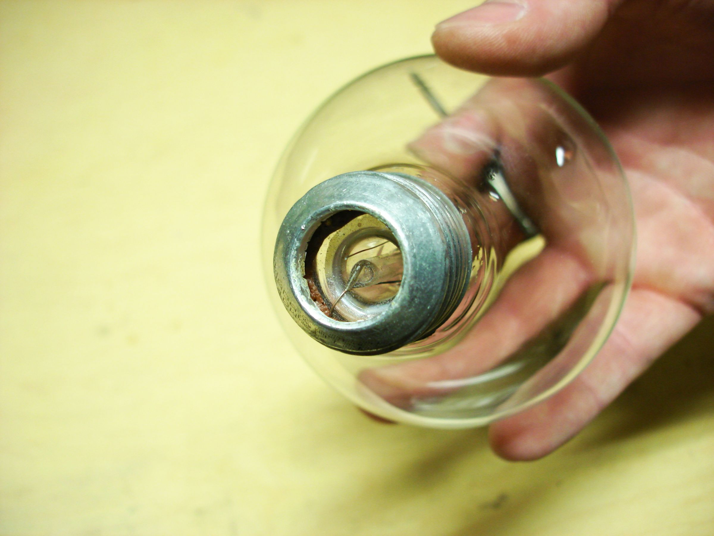 Used Light Bulb Oil/Alcohol Lamp : 6 Steps - Instructables