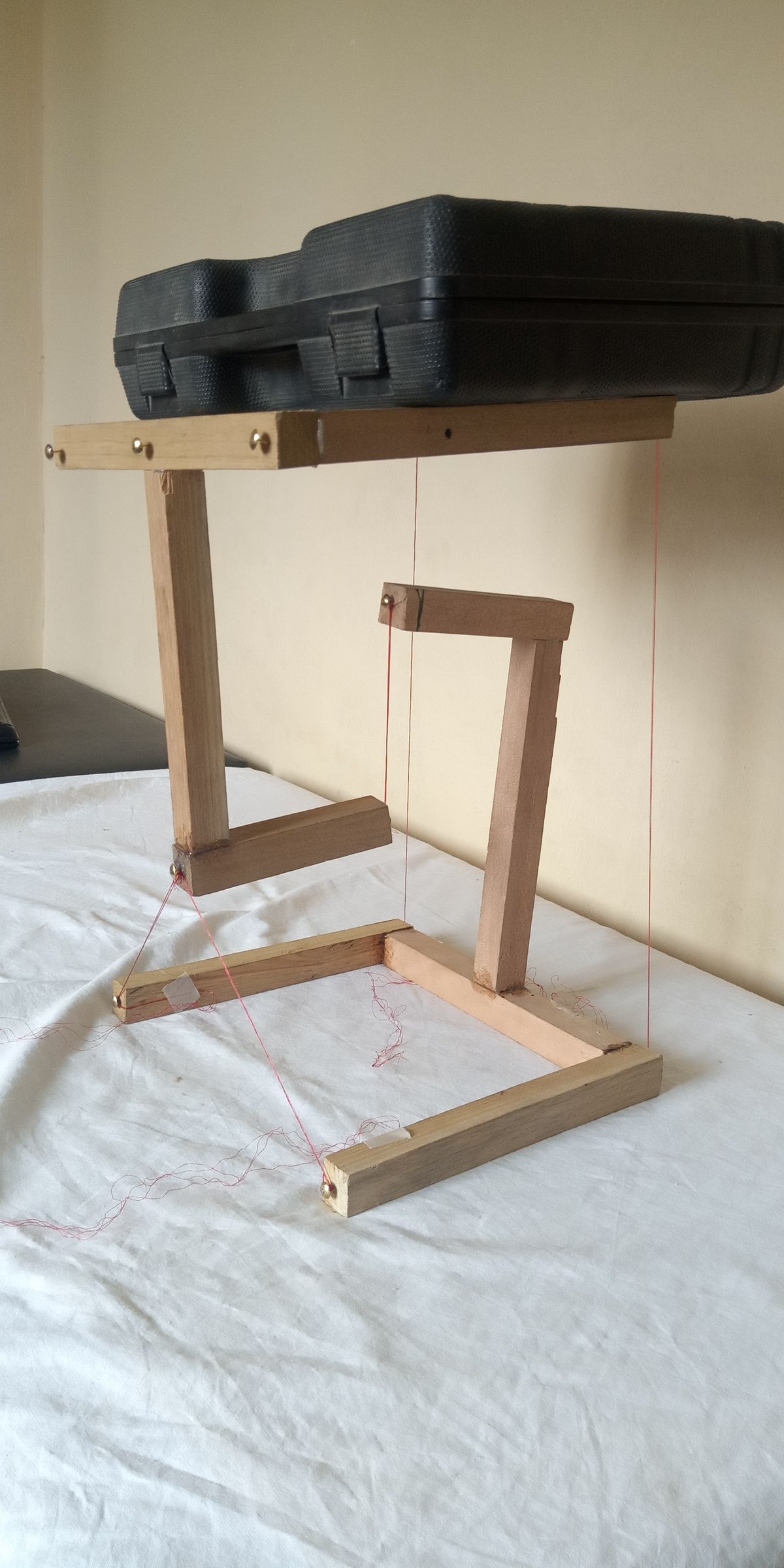 Scraps and Physics of a Tensegrity Structure : 12 Steps - Instructables