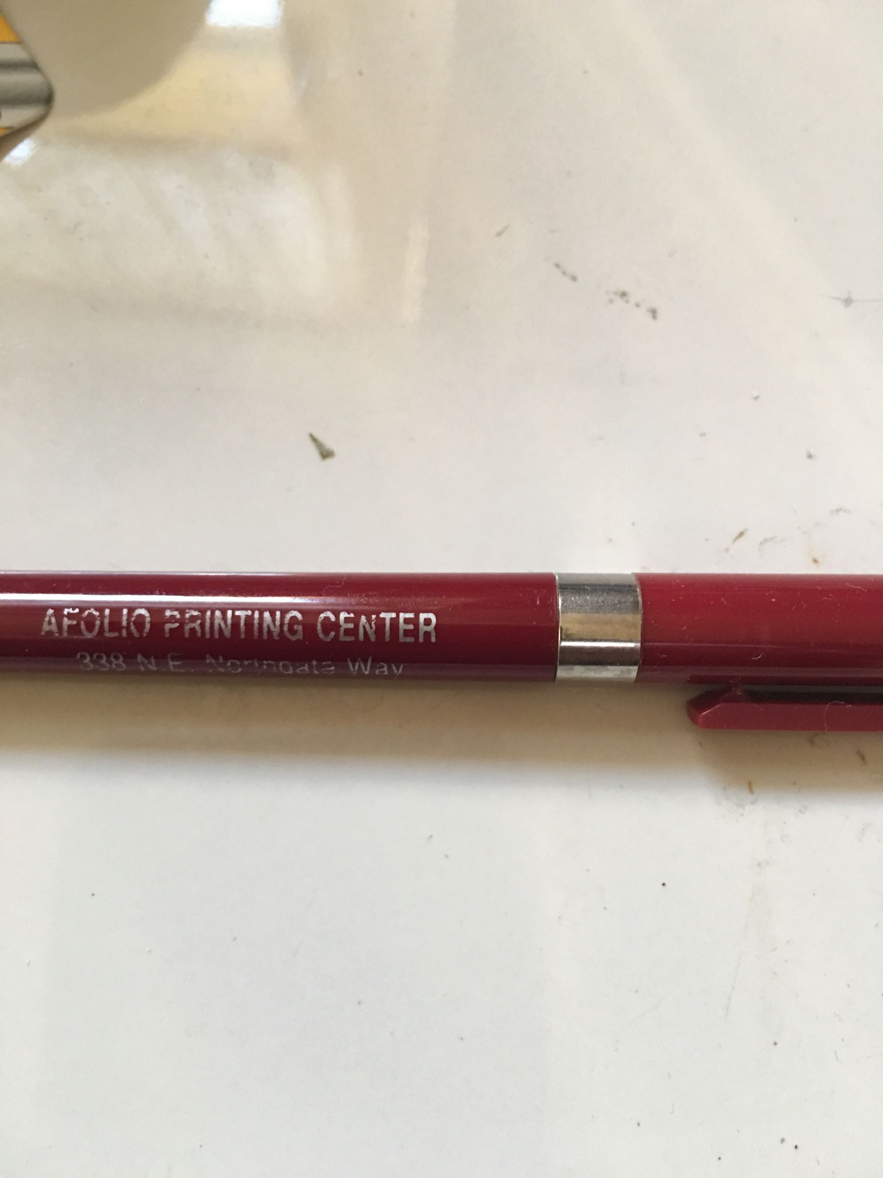 How to Open a Plastic Twist Pen : 3 Steps - Instructables