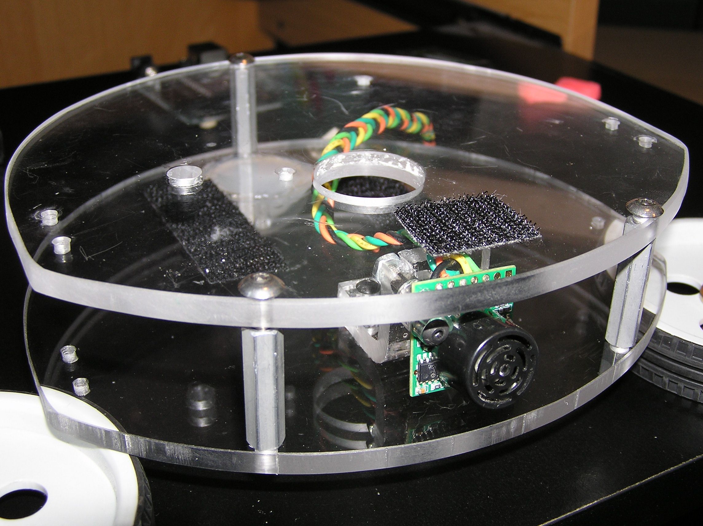 Make a Wall Avoiding Robot! : 6 Steps (with Pictures) - Instructables