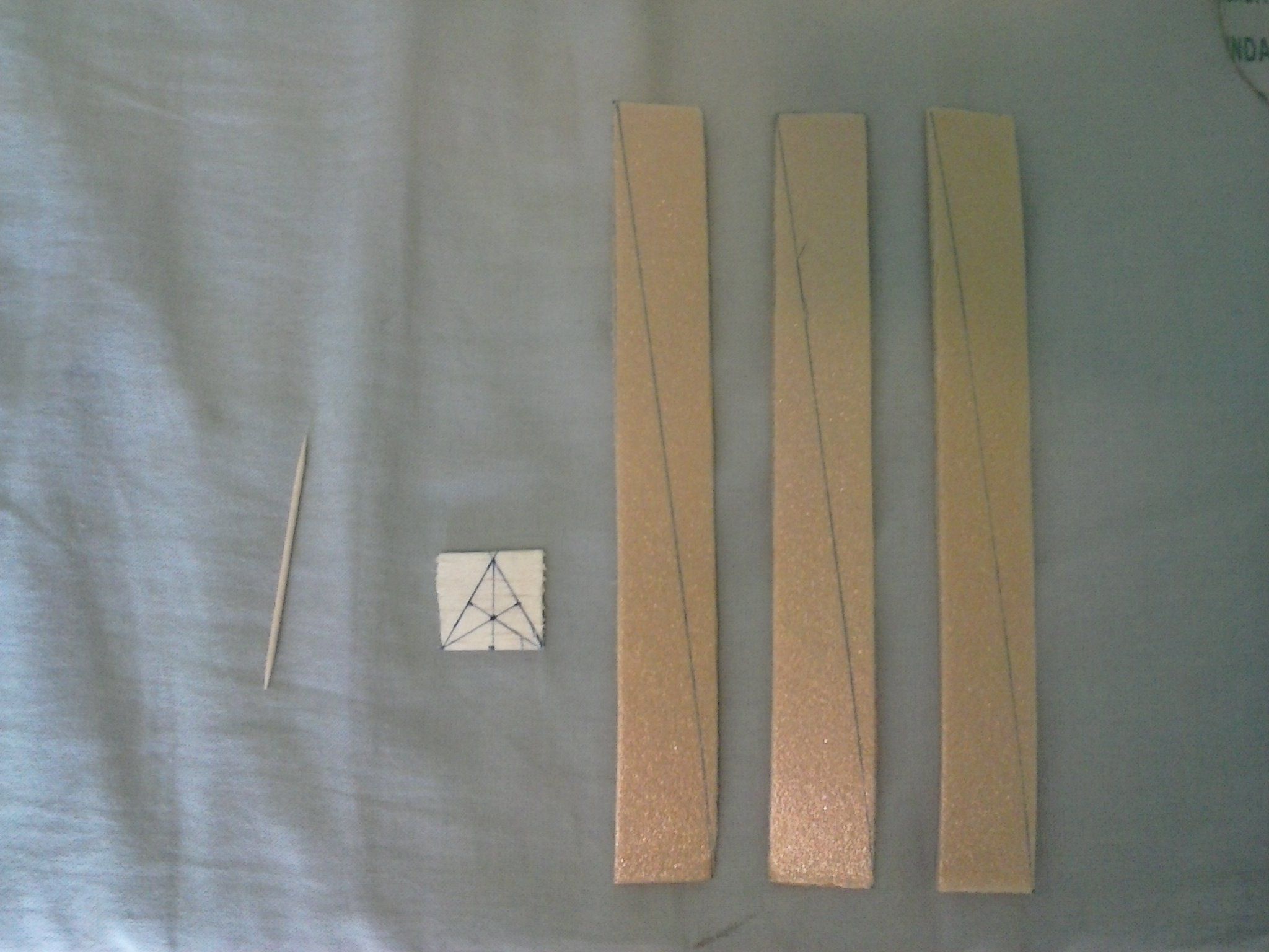 Spinning Kite : 4 Steps - Instructables
