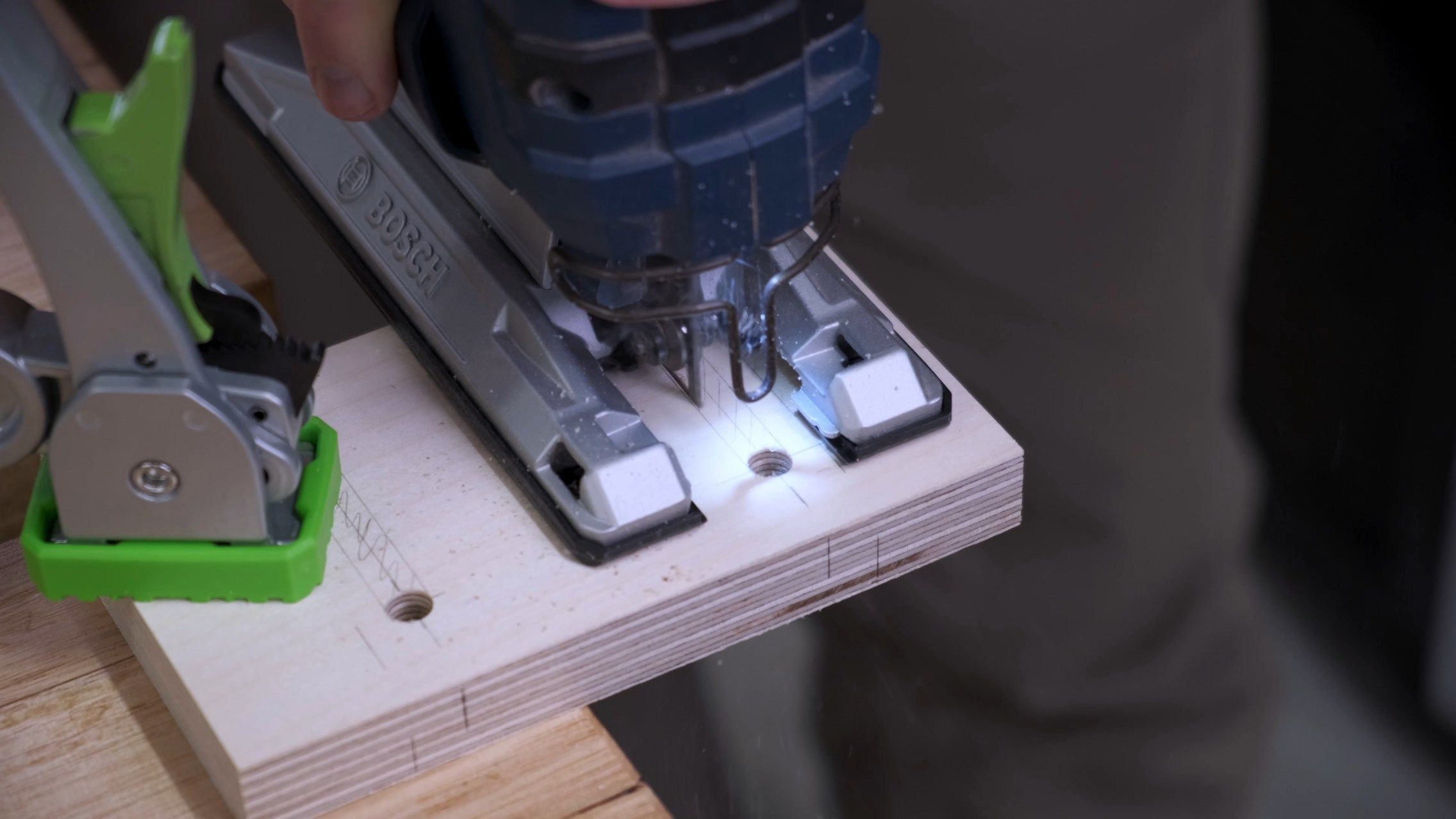 Router Sub-base (and Edge Guide) : 11 Steps (with Pictures) - Instructables