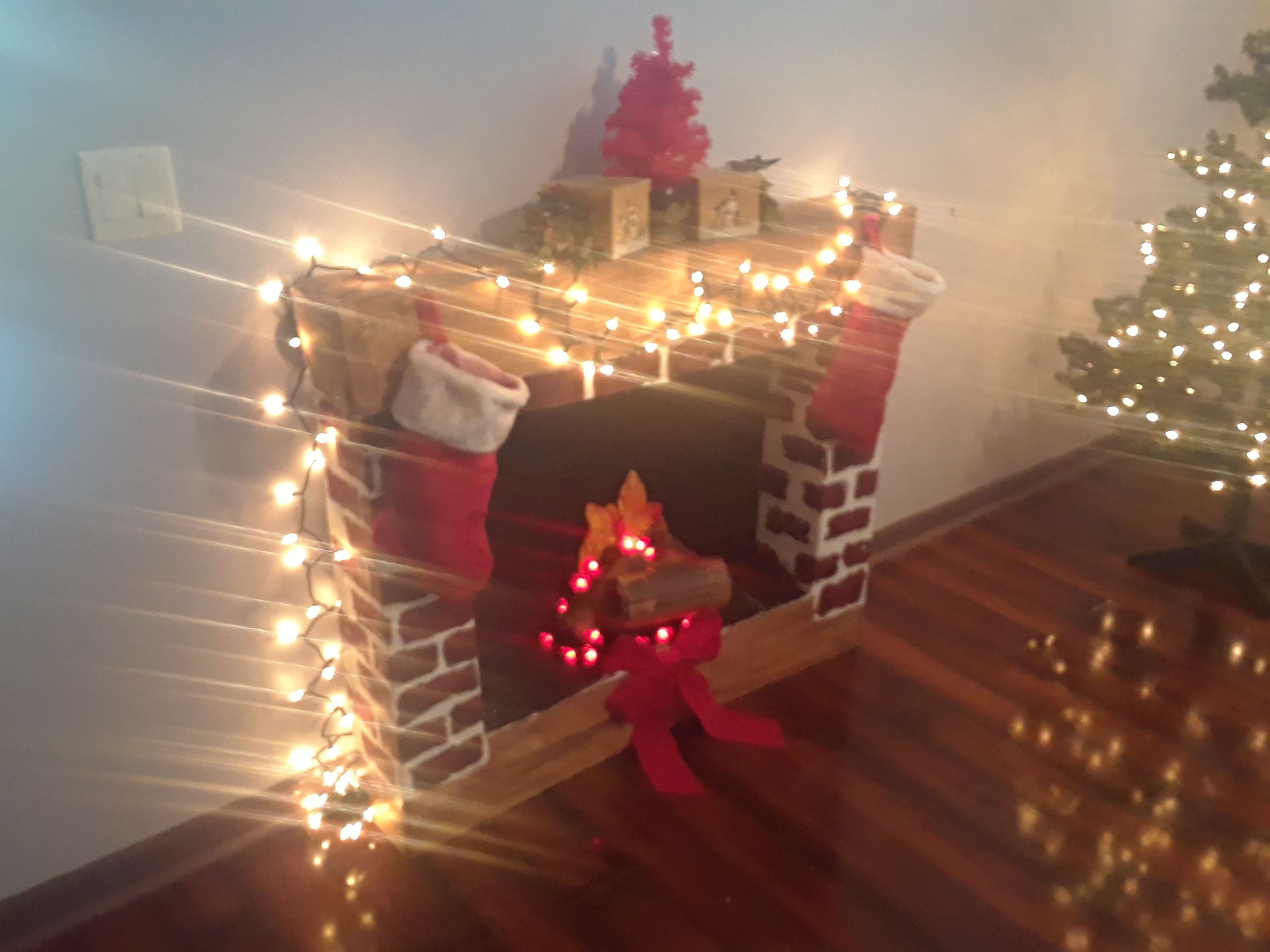 Christmas Faux Fireplace : 6 Steps - Instructables