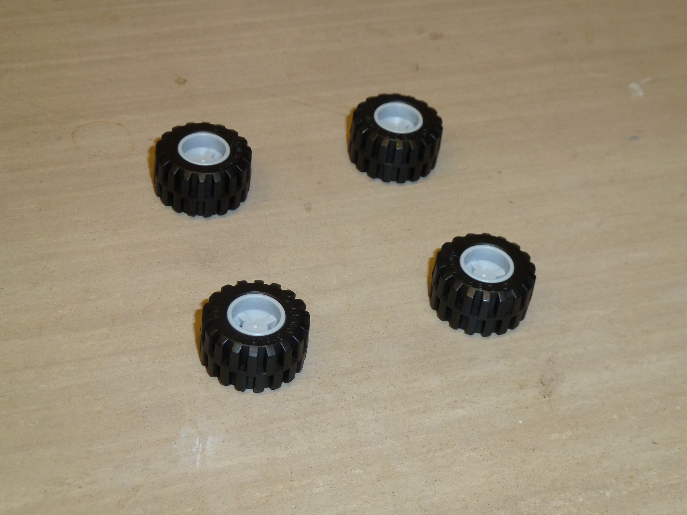 Simple Lego Car : 13 Steps - Instructables